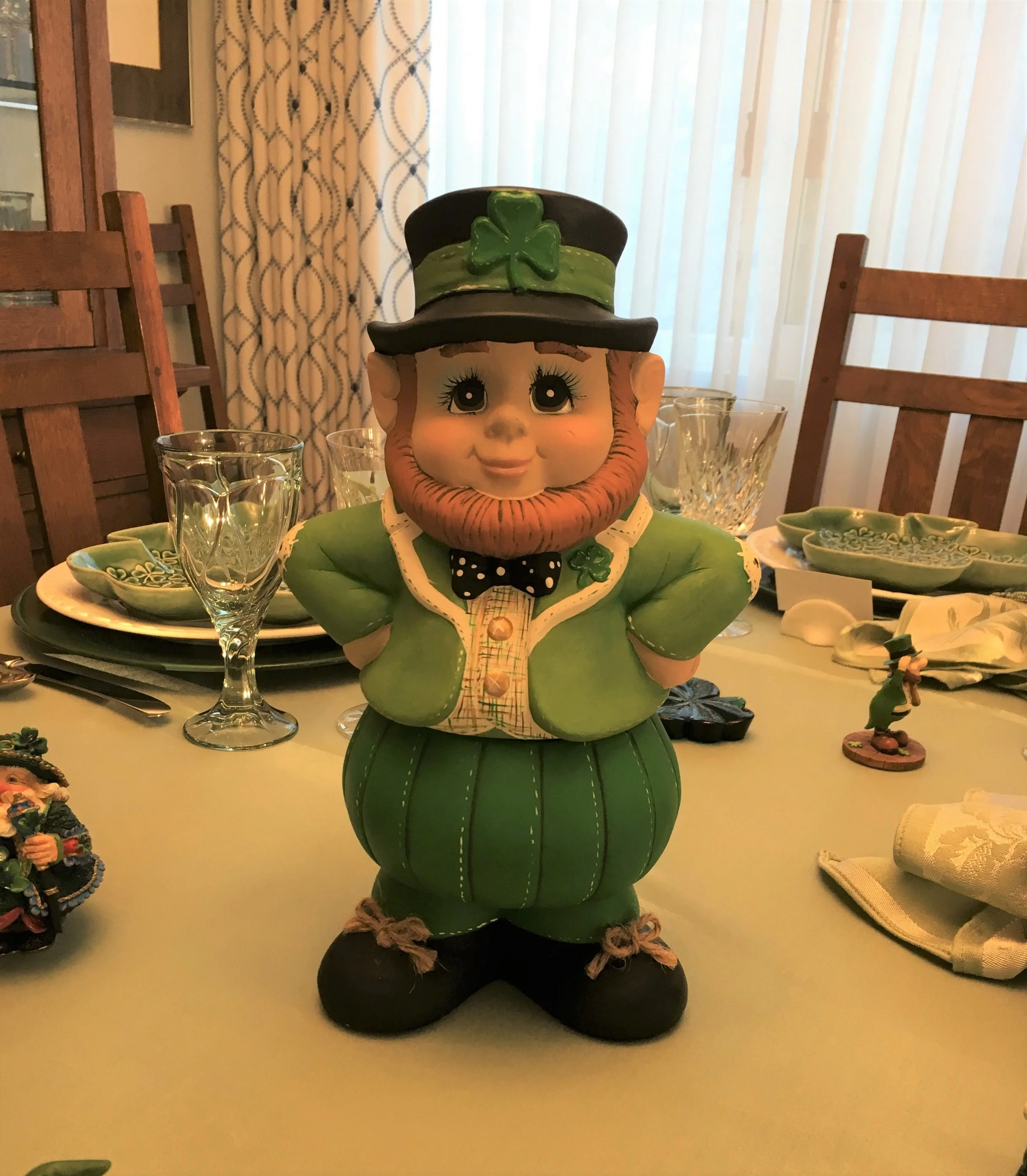A Shamrock Tablescape for St. Patrick's Day — Whispers of the Heart