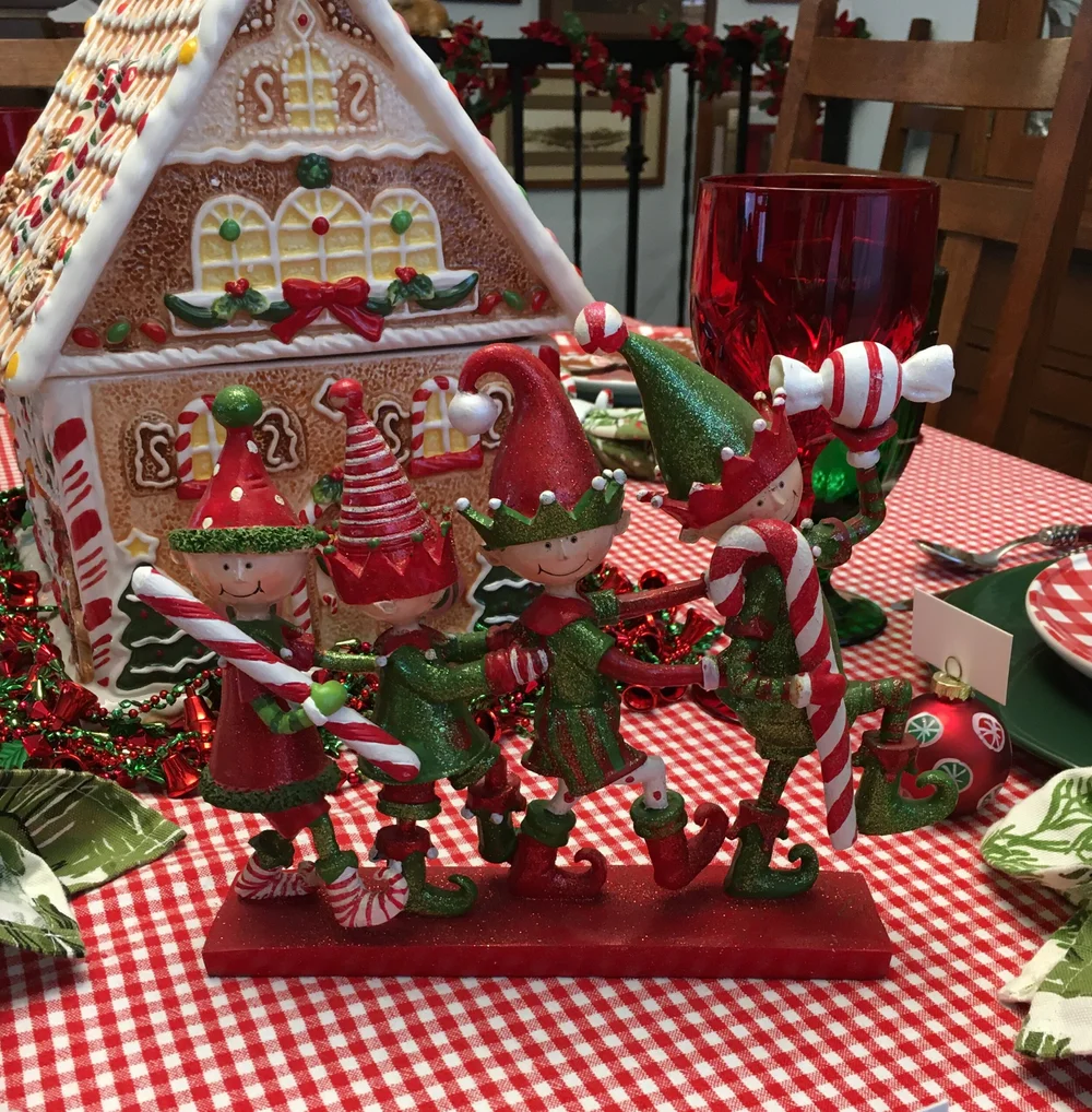 A Gingerbread with the Elves Tablescape — Whispers of the Heart