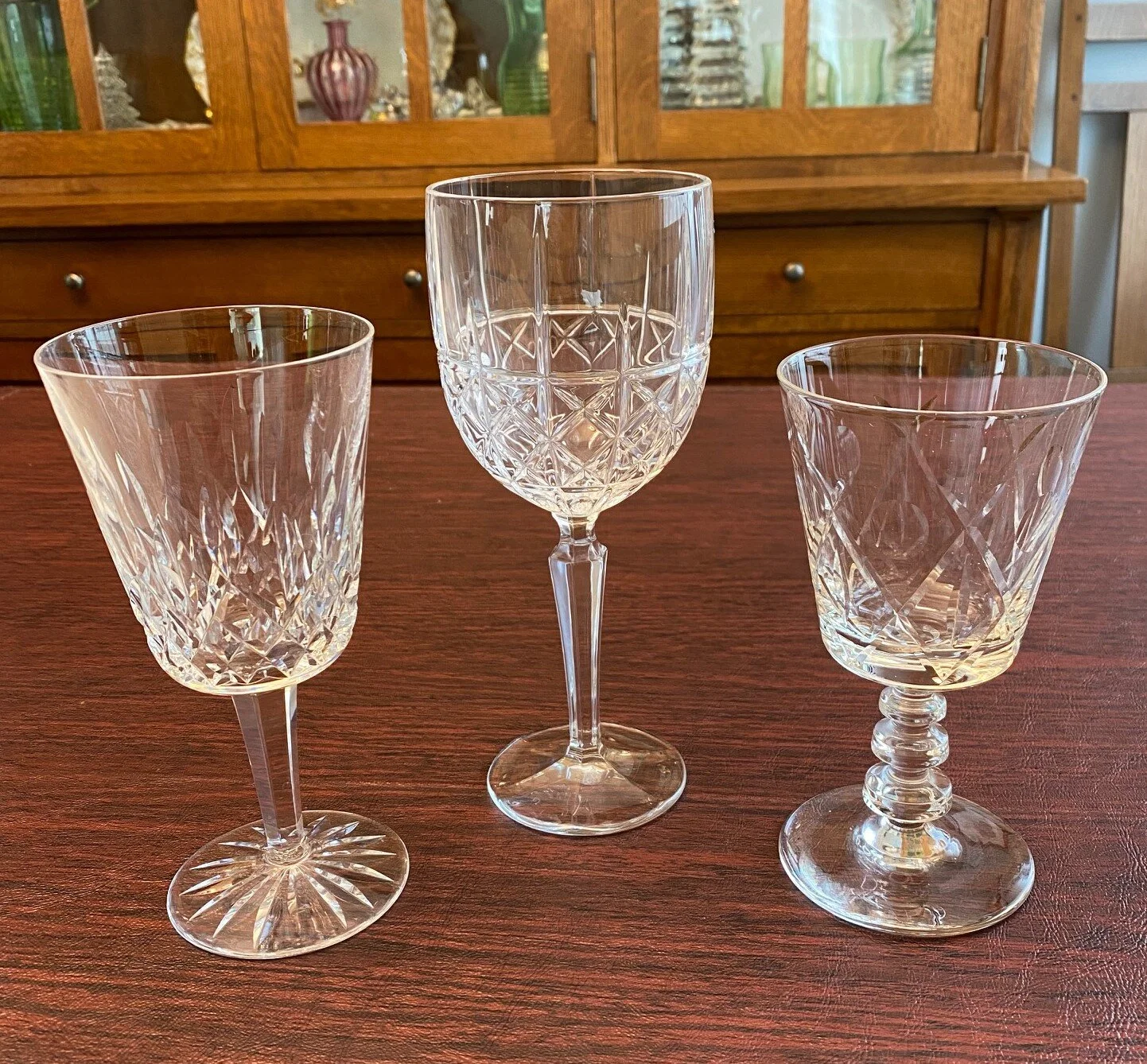 How to Tablescape, Choosing the Right Goblet Colors for Your Table ...