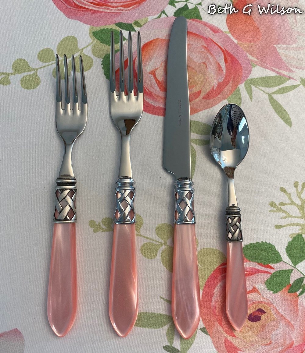 Hearts and Roses on a Valentine’s Day Tablescape — Whispers of the Heart
