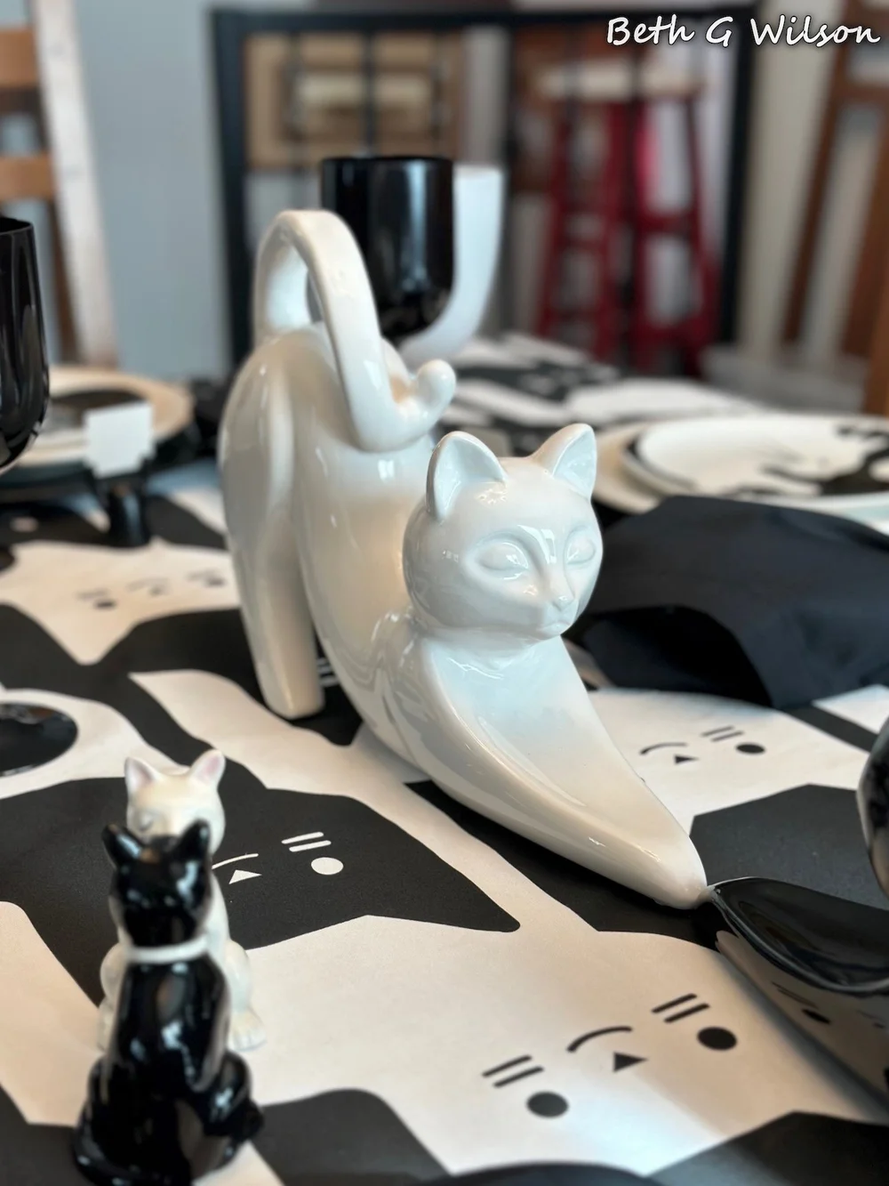 Cats on the Tablescape — Whispers of the Heart