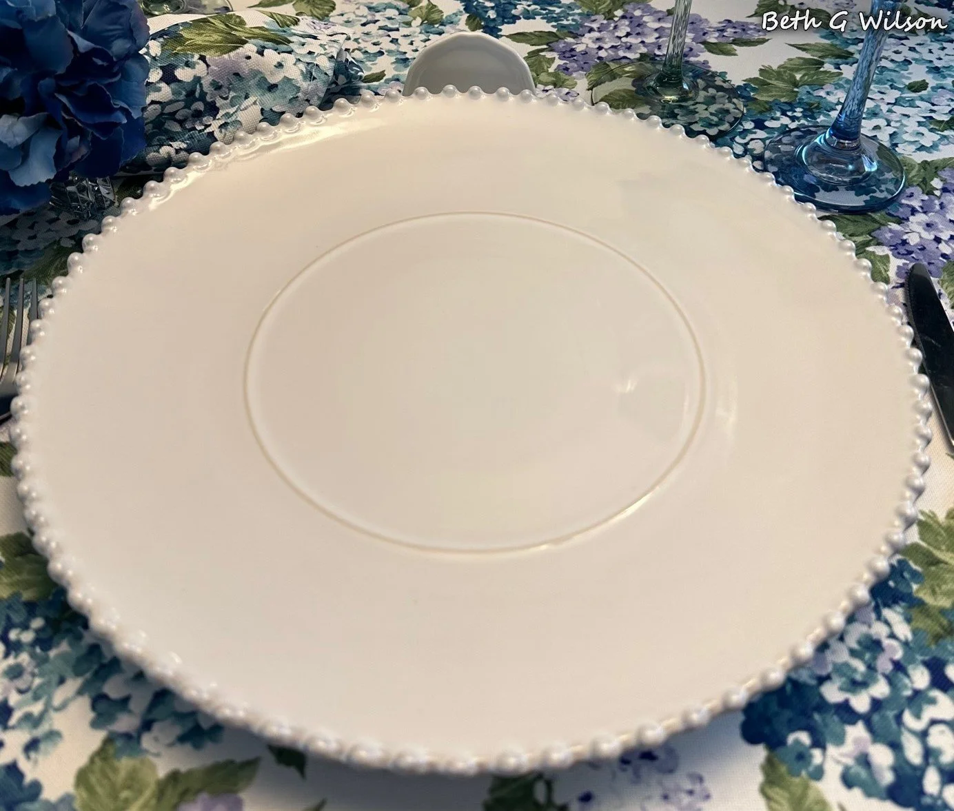Hydrangeas on a Tablescape — Whispers of the Heart