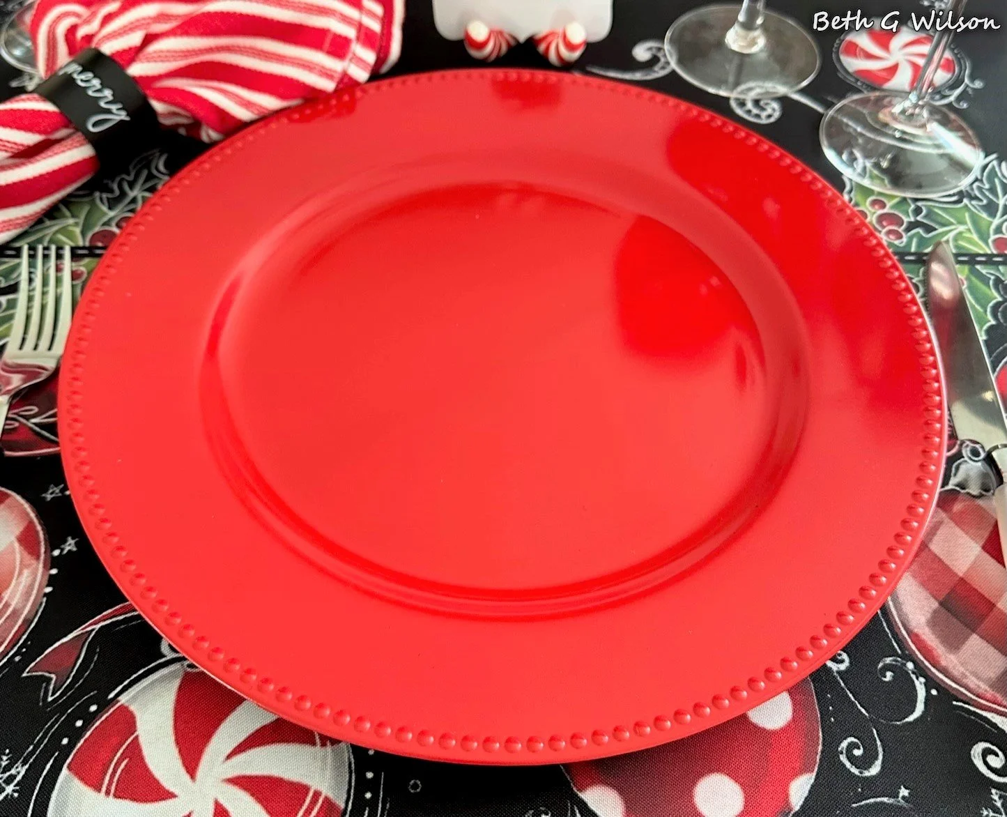 A Peppermint Christmas Tablescape — Whispers of the Heart