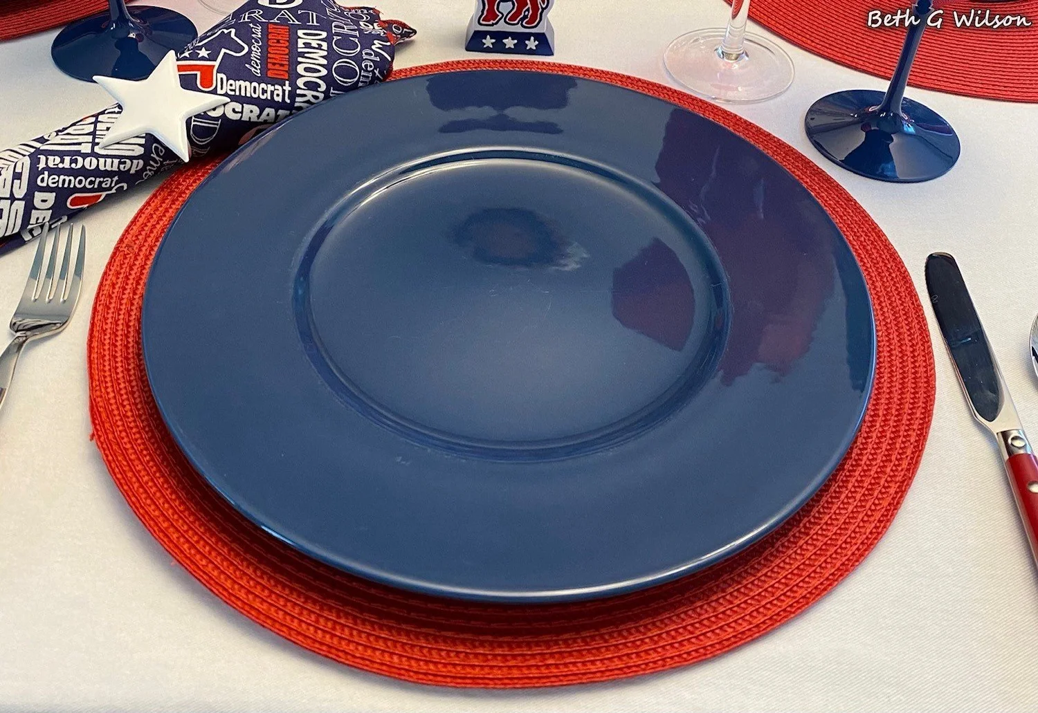 Parties on a 4th of July Tablescape — Whispers of the Heart