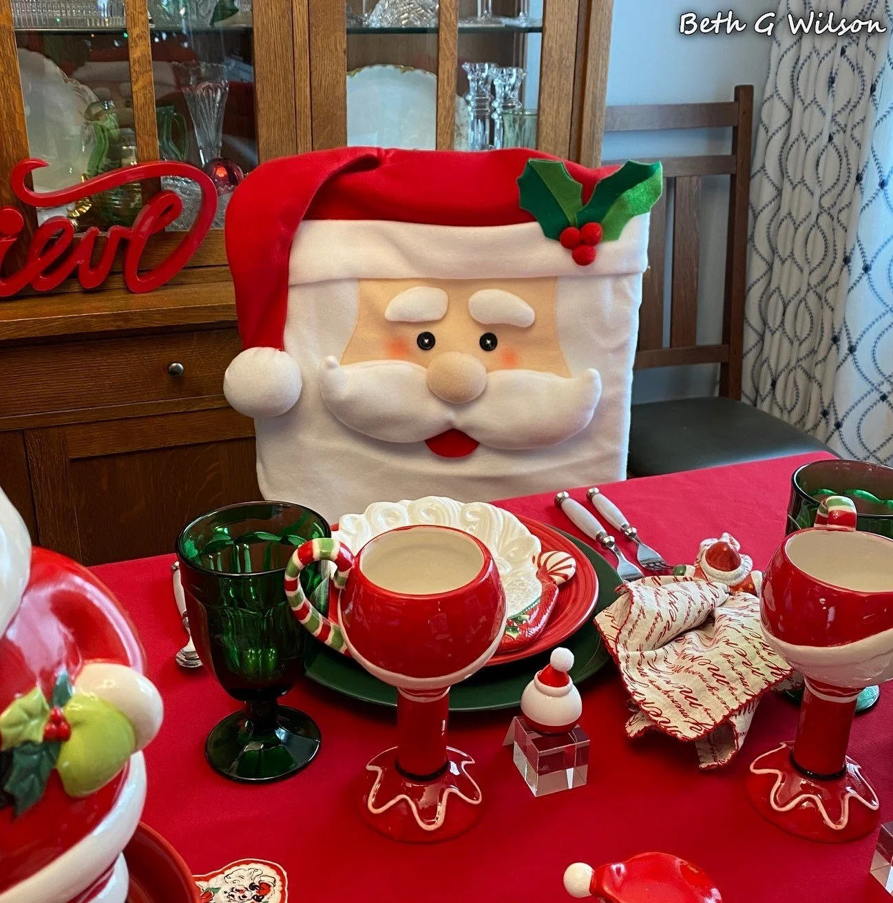 Santa on a Christmas Tablescape — Whispers of the Heart