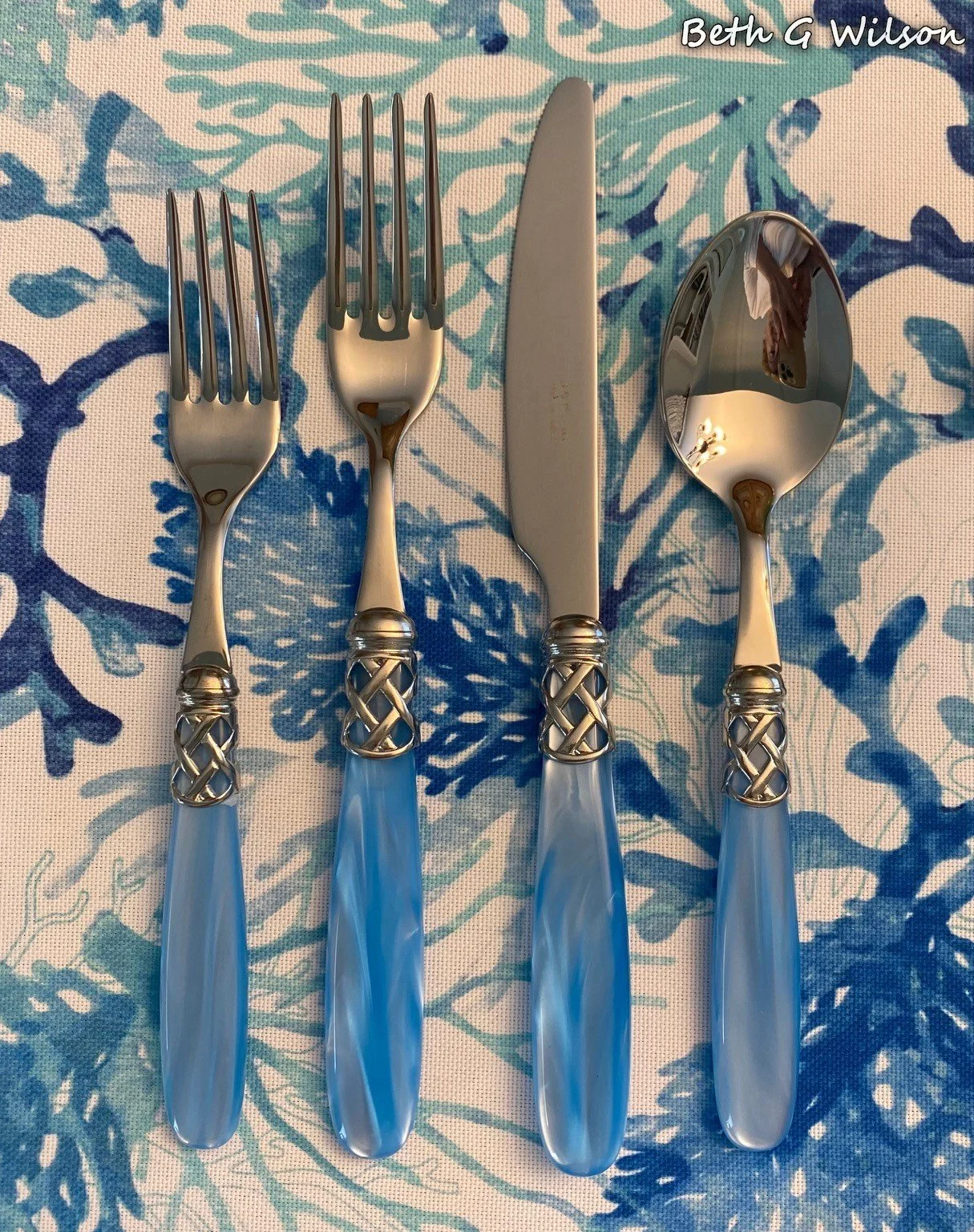 Sea Turtles on a Spring Tablescape — Whispers of the Heart