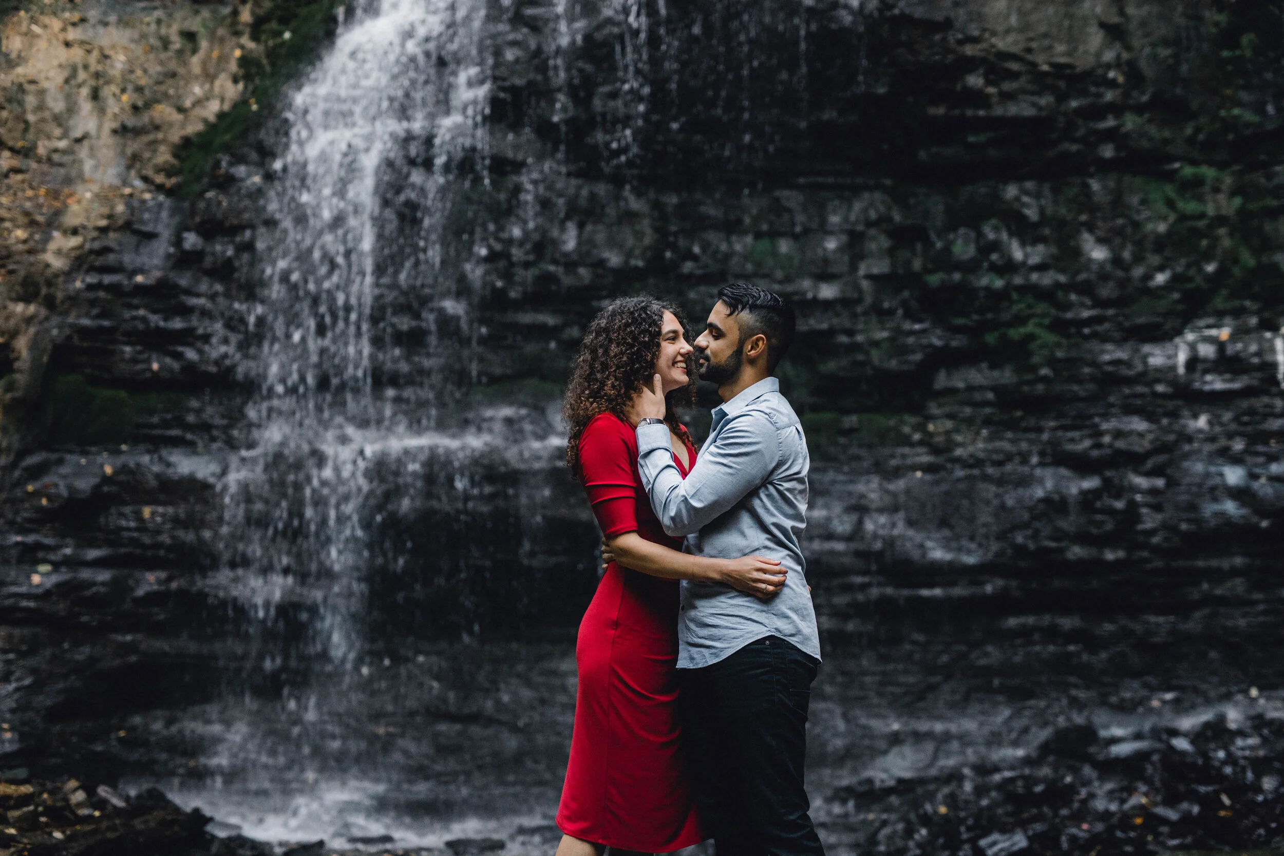 A Tiffany Falls Engagement | LIGHT AND LOVE PHOTOGRAPHY