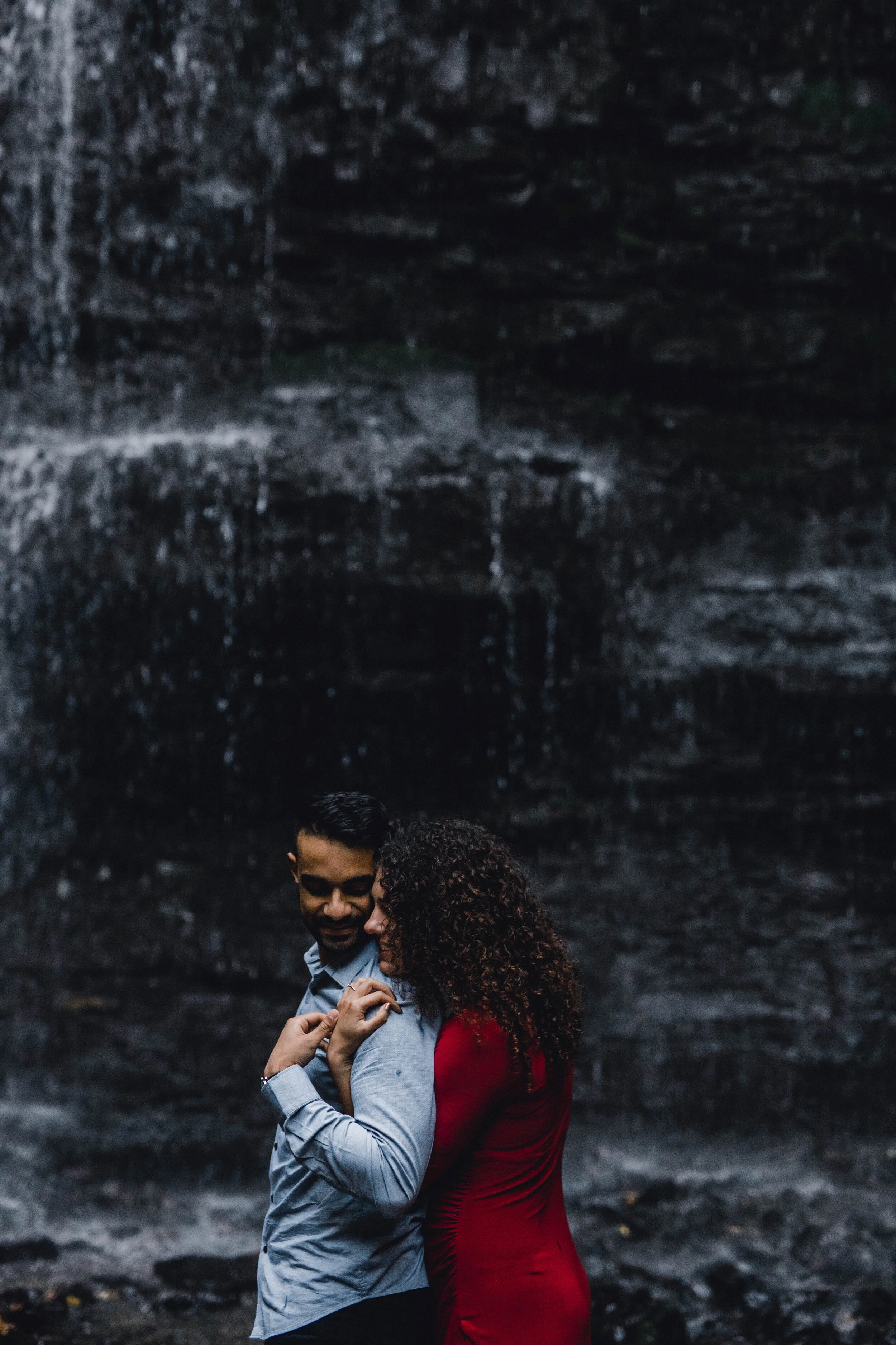 A Tiffany Falls Engagement | LIGHT AND LOVE PHOTOGRAPHY