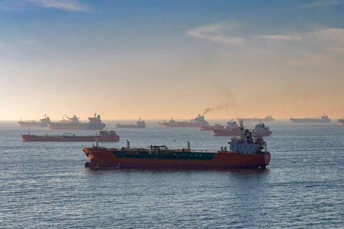 Strong Tanker Market — Breakwave Advisors