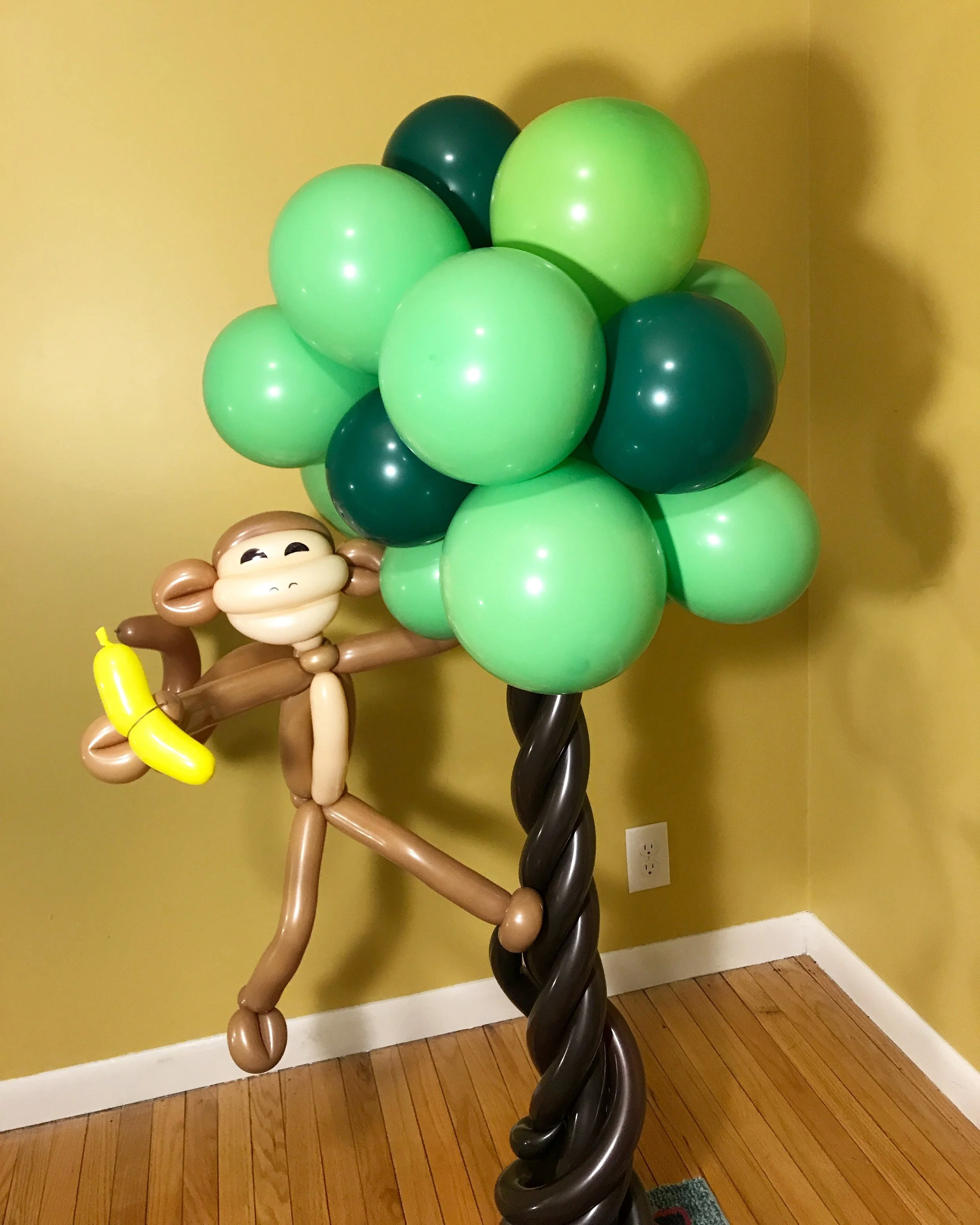 Balloon Twisting —Aaron's Party Balloons Aaron's Party Balloons