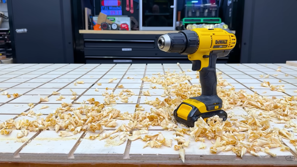 The Best Beginner Drill Kit? DEWALT’s #1 Amazon Power Tool Put to the ...