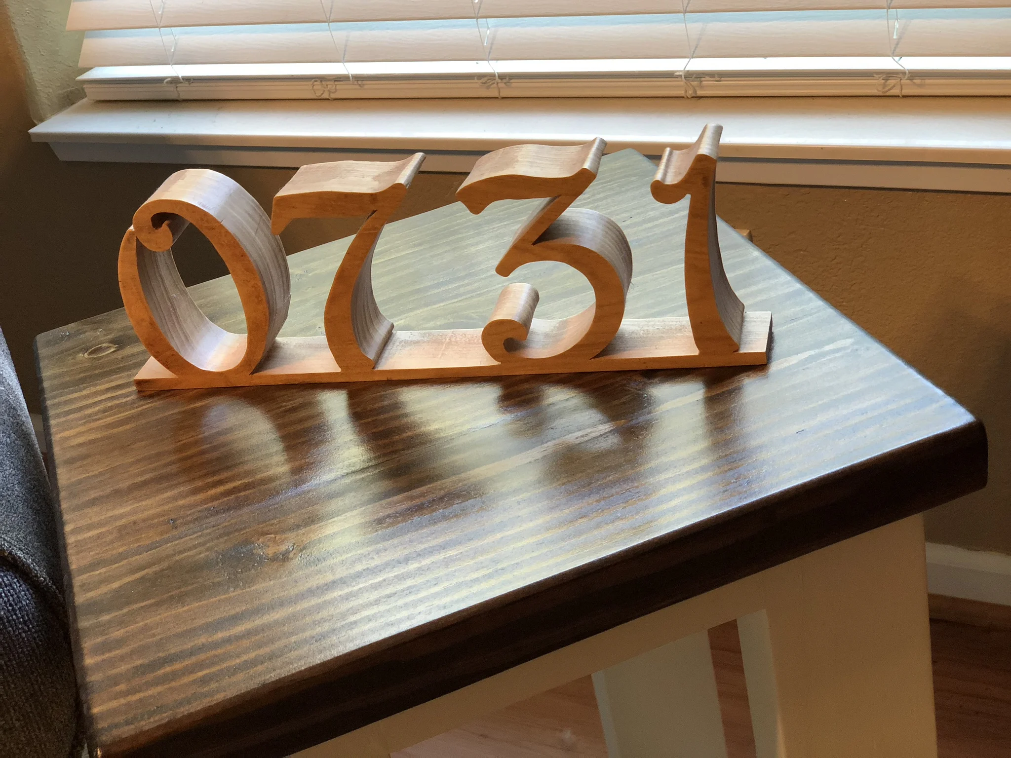 DIY Side Table — 731 Woodworks