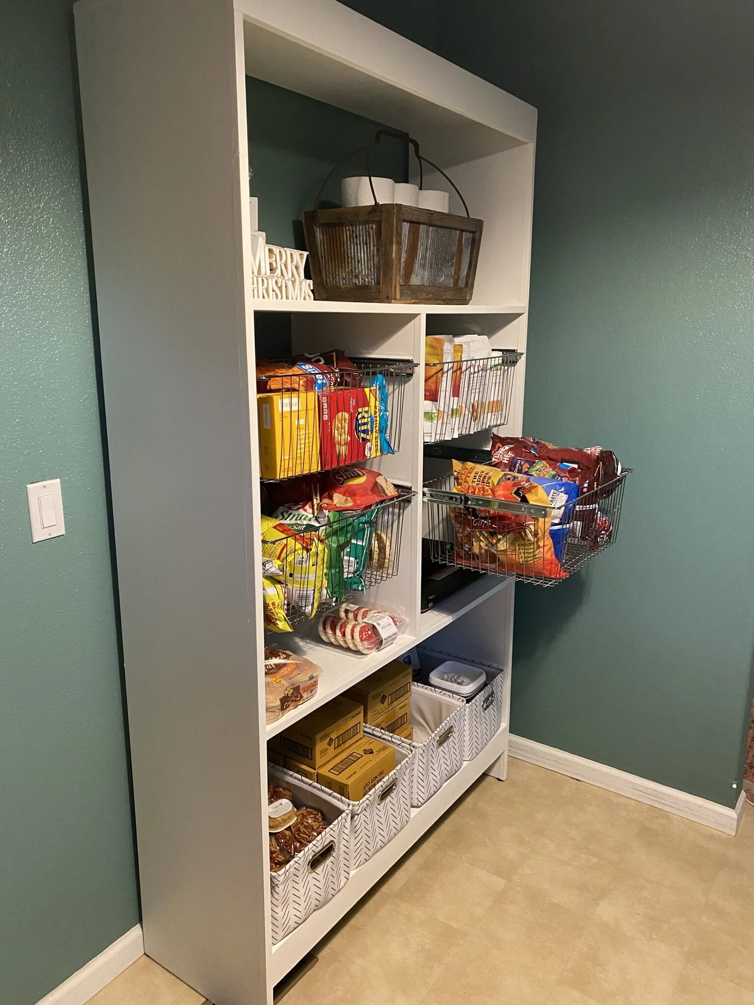 DIY Pantry Makeover On A Budget for Better Kitchen Organization — 731 ...
