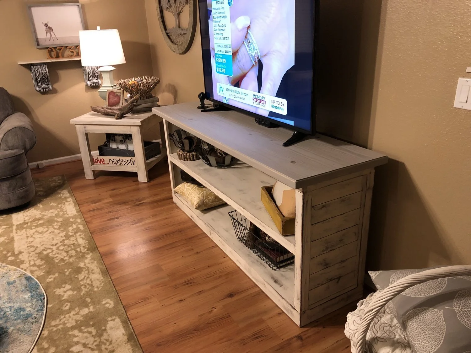 Diy Tv Units
