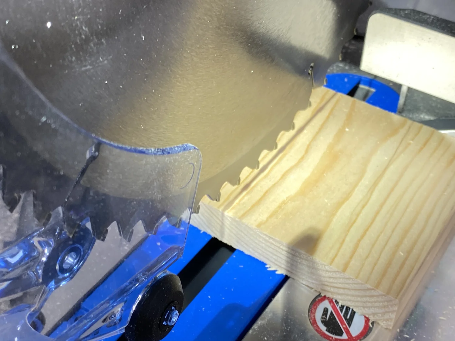 Delta Cruzer 12" Sliding Miter Saw Review | Delta Model 26-2251 — 731 ...