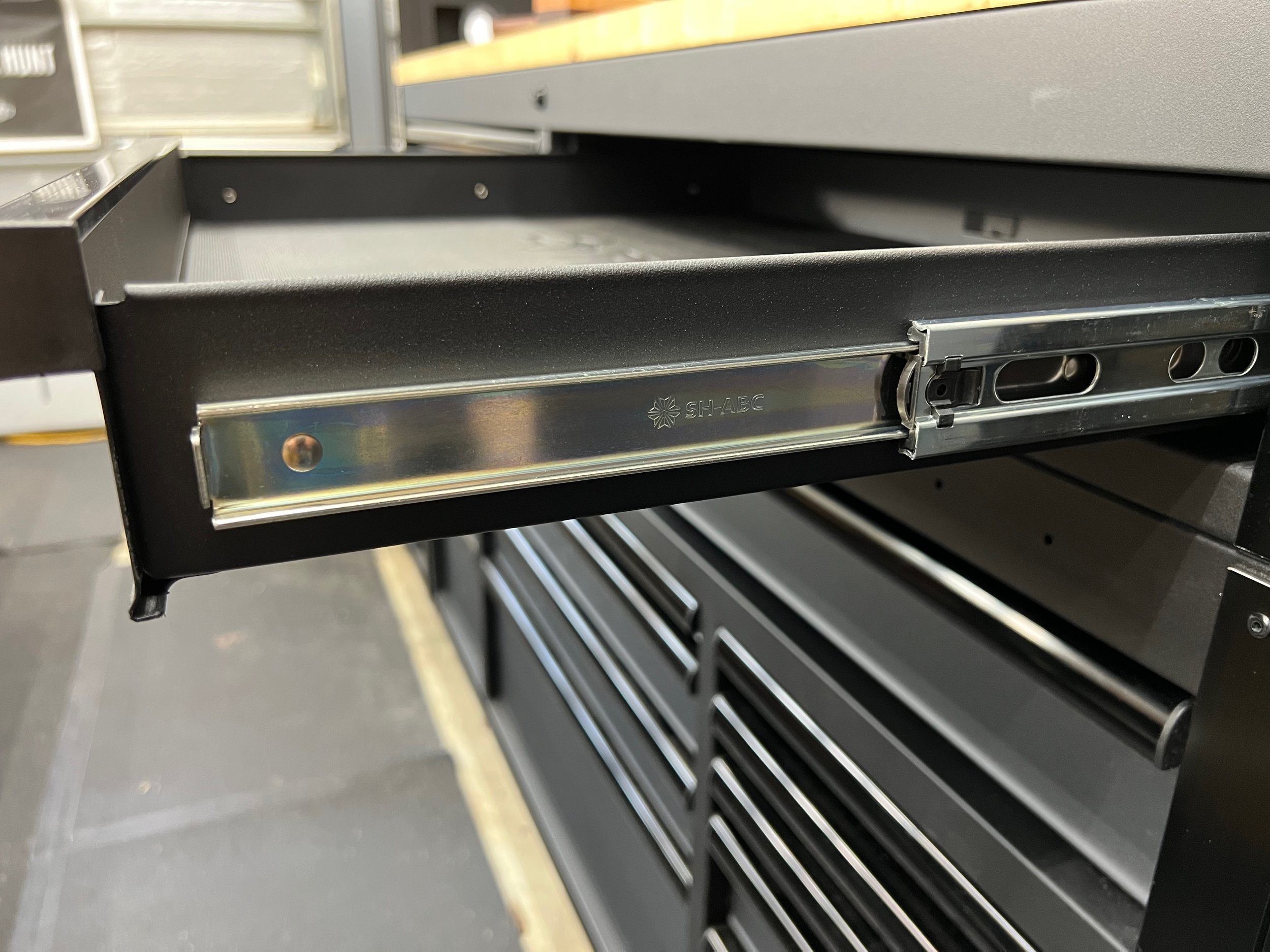 Husky Mobile Workbench and Hutch In-Depth Review — 731 Woodworks