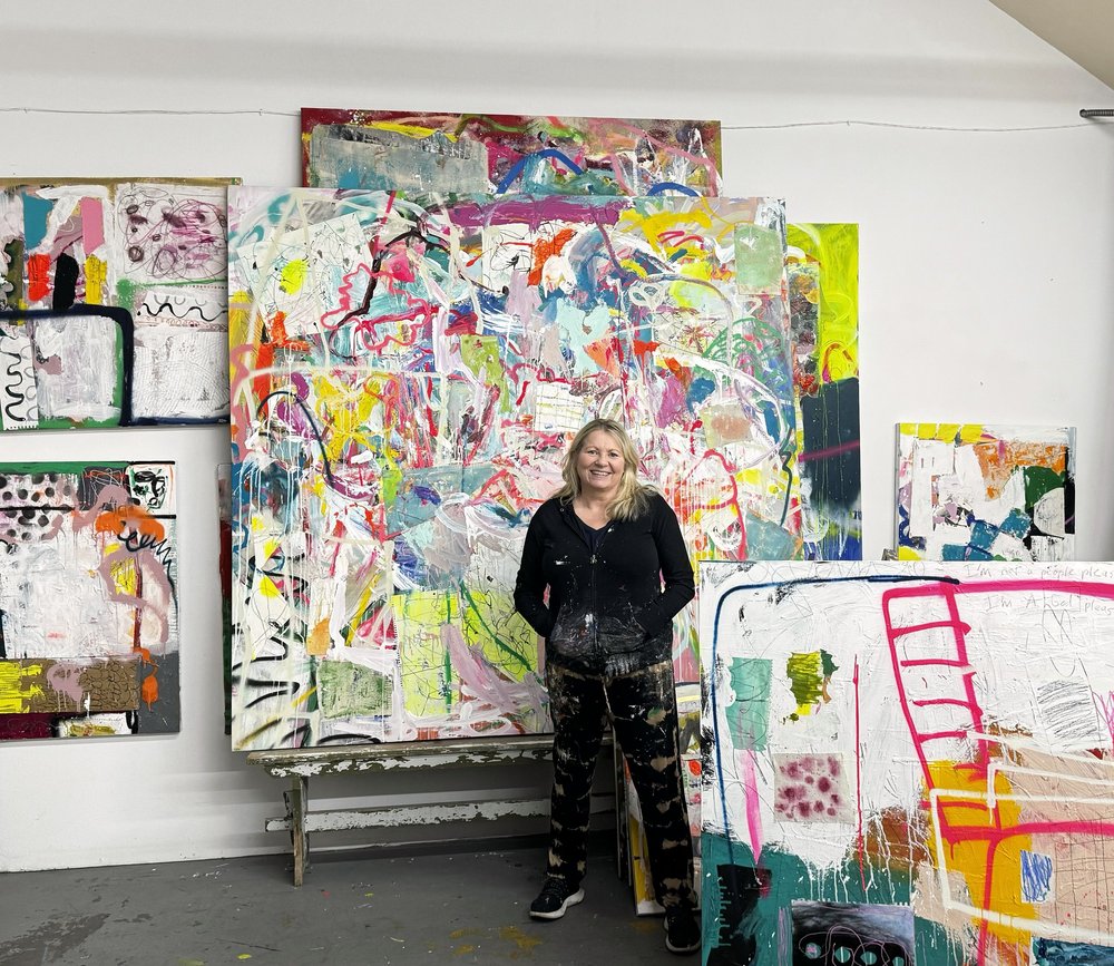 ABOUT — LESLEY GRAINGER