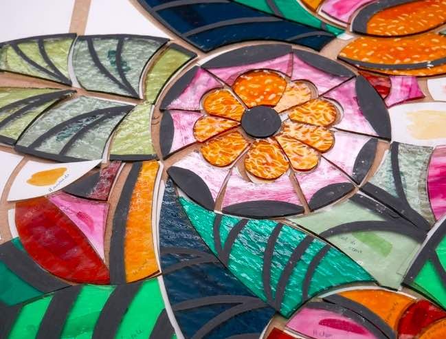 Vitrail Contemporain - Les Français sont gâtés