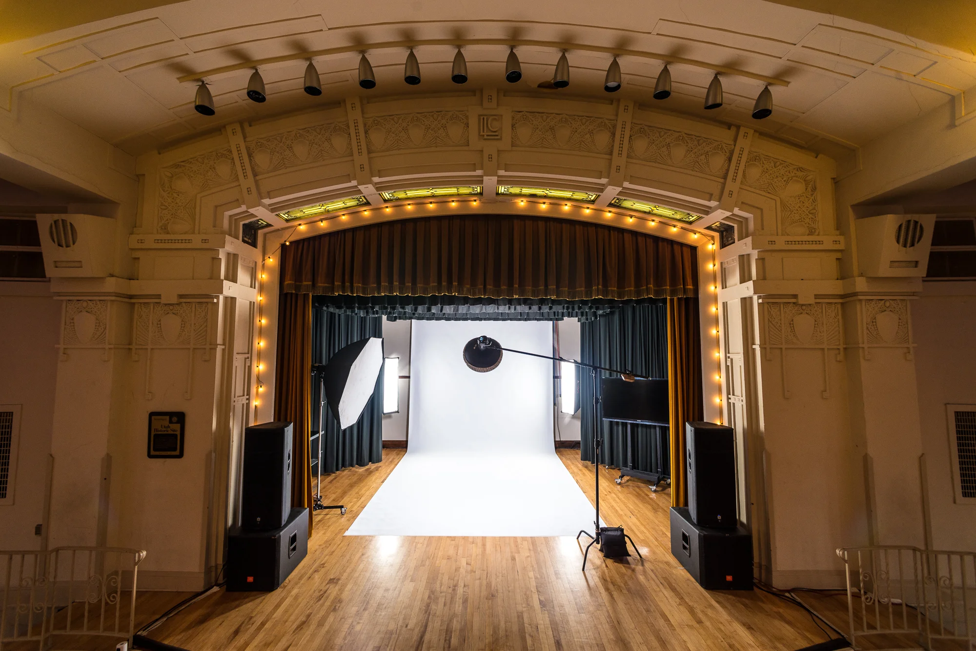Stage — Clubhouse