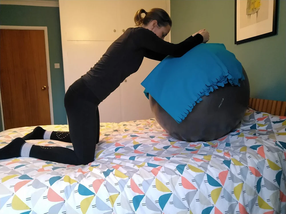 Ten active birth positions to help you and your baby through labour and ...