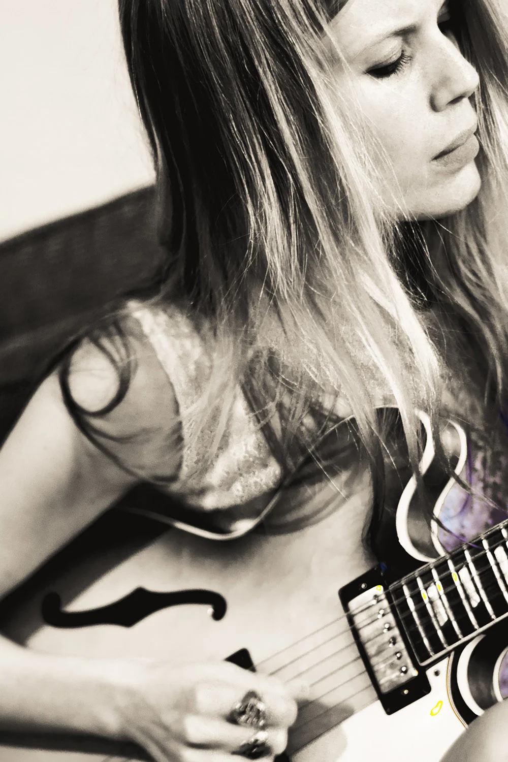 Amalie Bruun — Mark Saunders