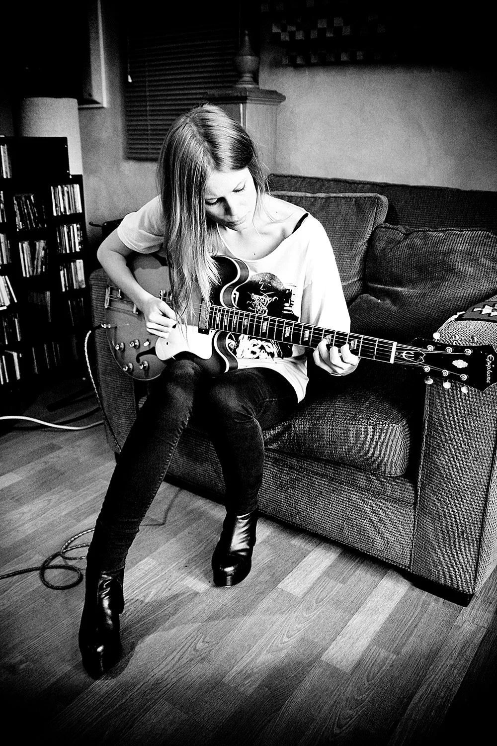 Amalie Bruun — Mark Saunders