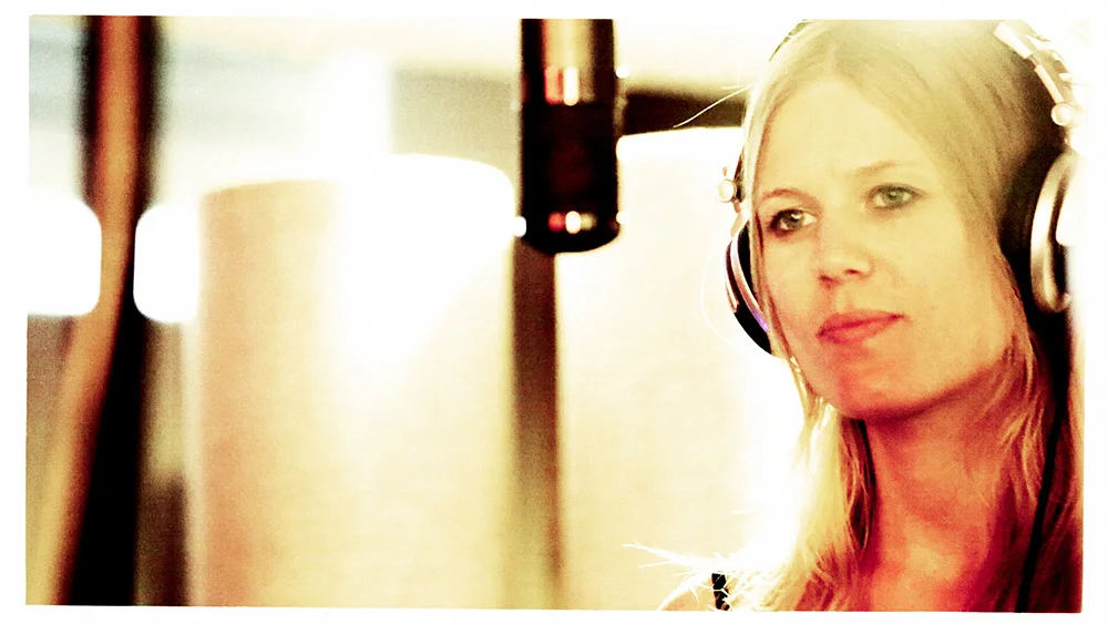 Amalie Bruun — Mark Saunders