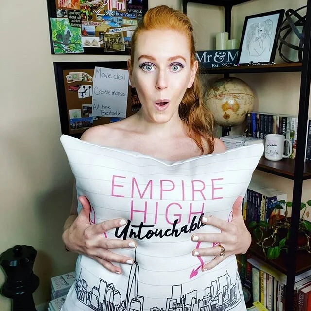 Ivy Smoak | International Bestselling Author