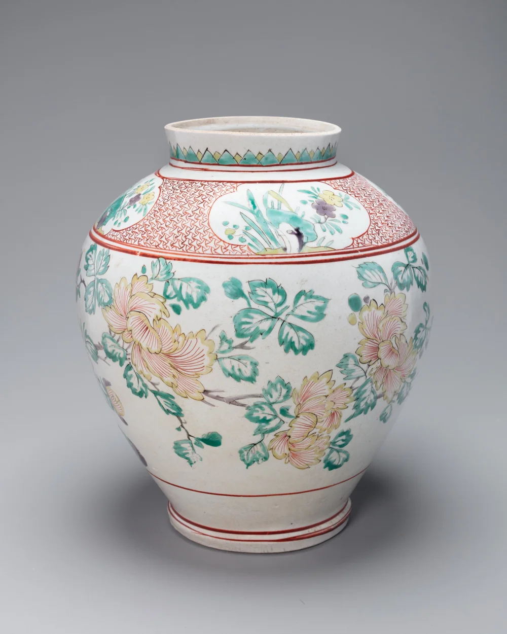 Kutani style arita ware jar (early Edo Period, early 17th century ...