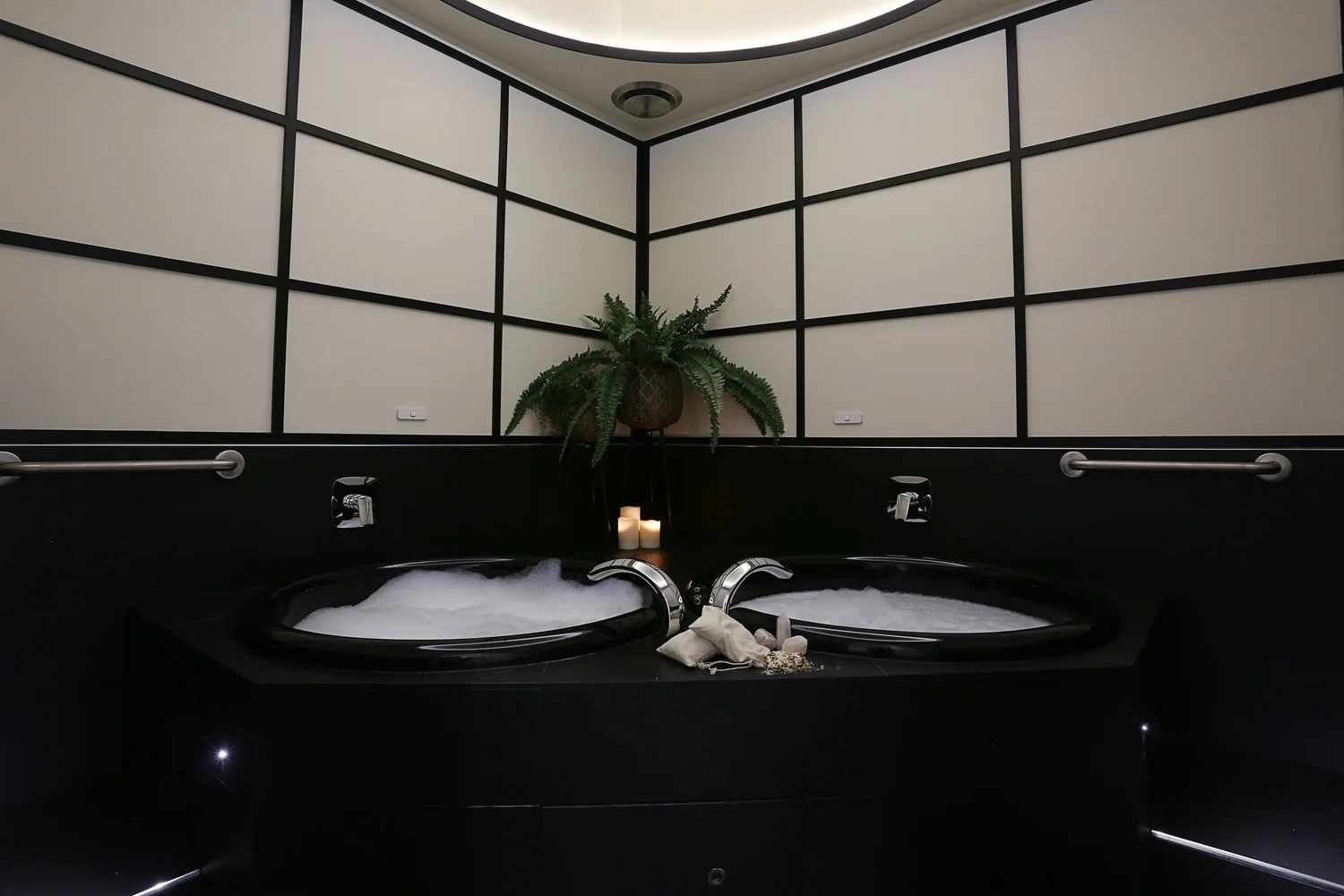 Tubs — Beauty & Beyond