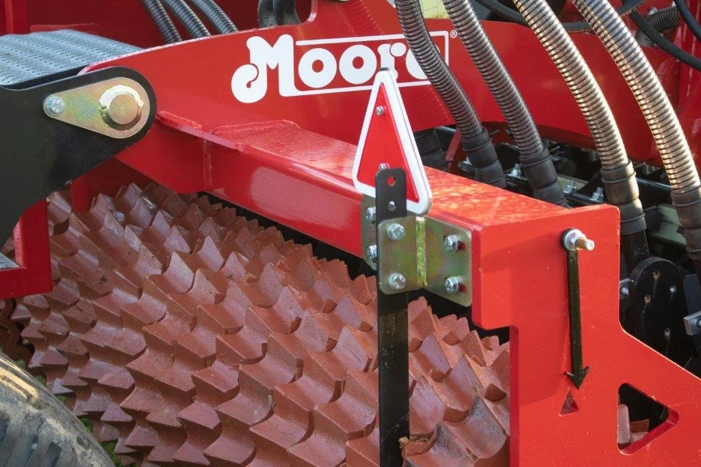 Moore Unidrill Trailing — Mclaren Agricultural Machinery
