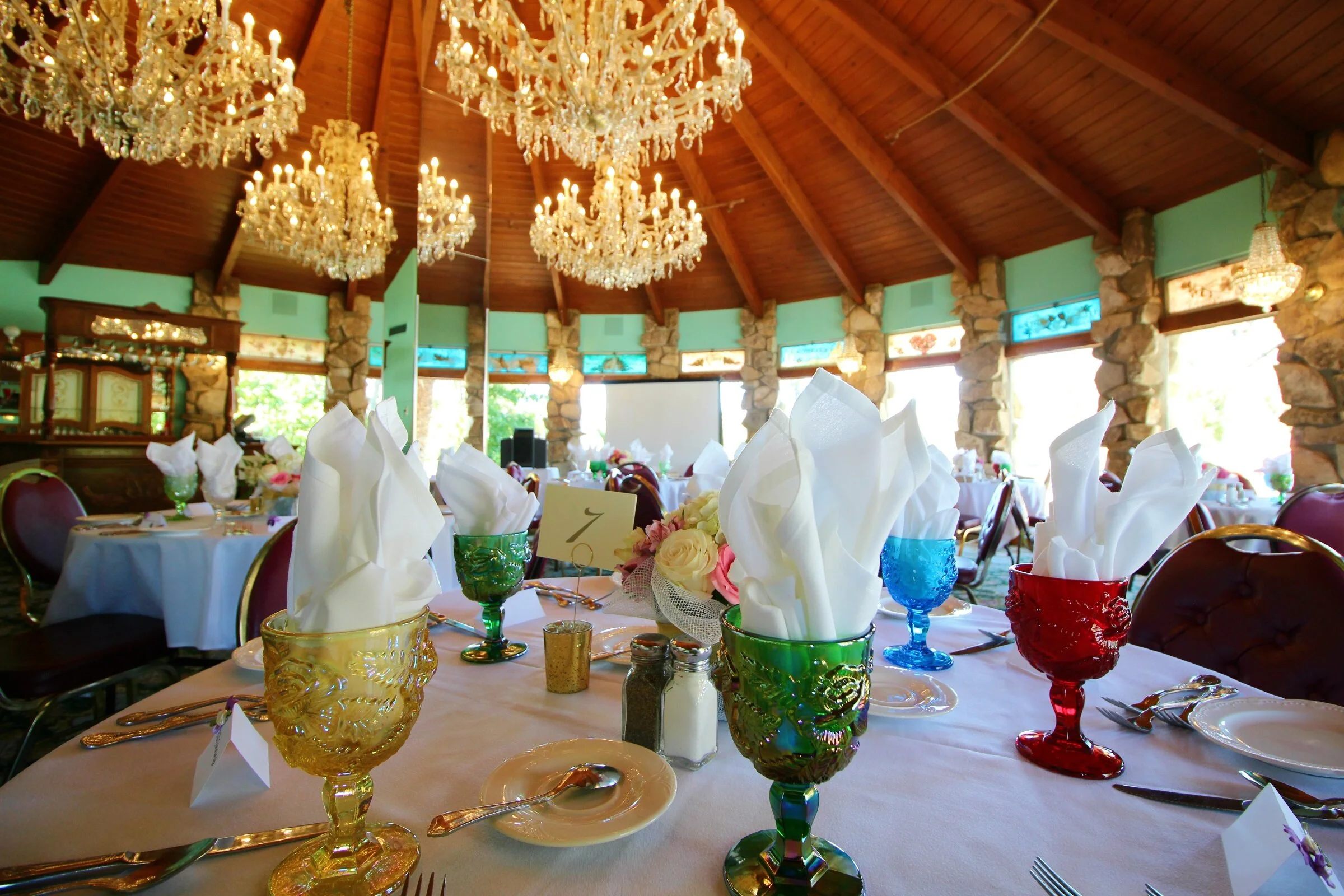 Weddings & Events — Madonna Inn | Iconic Hotel, Dining & Events in SLO