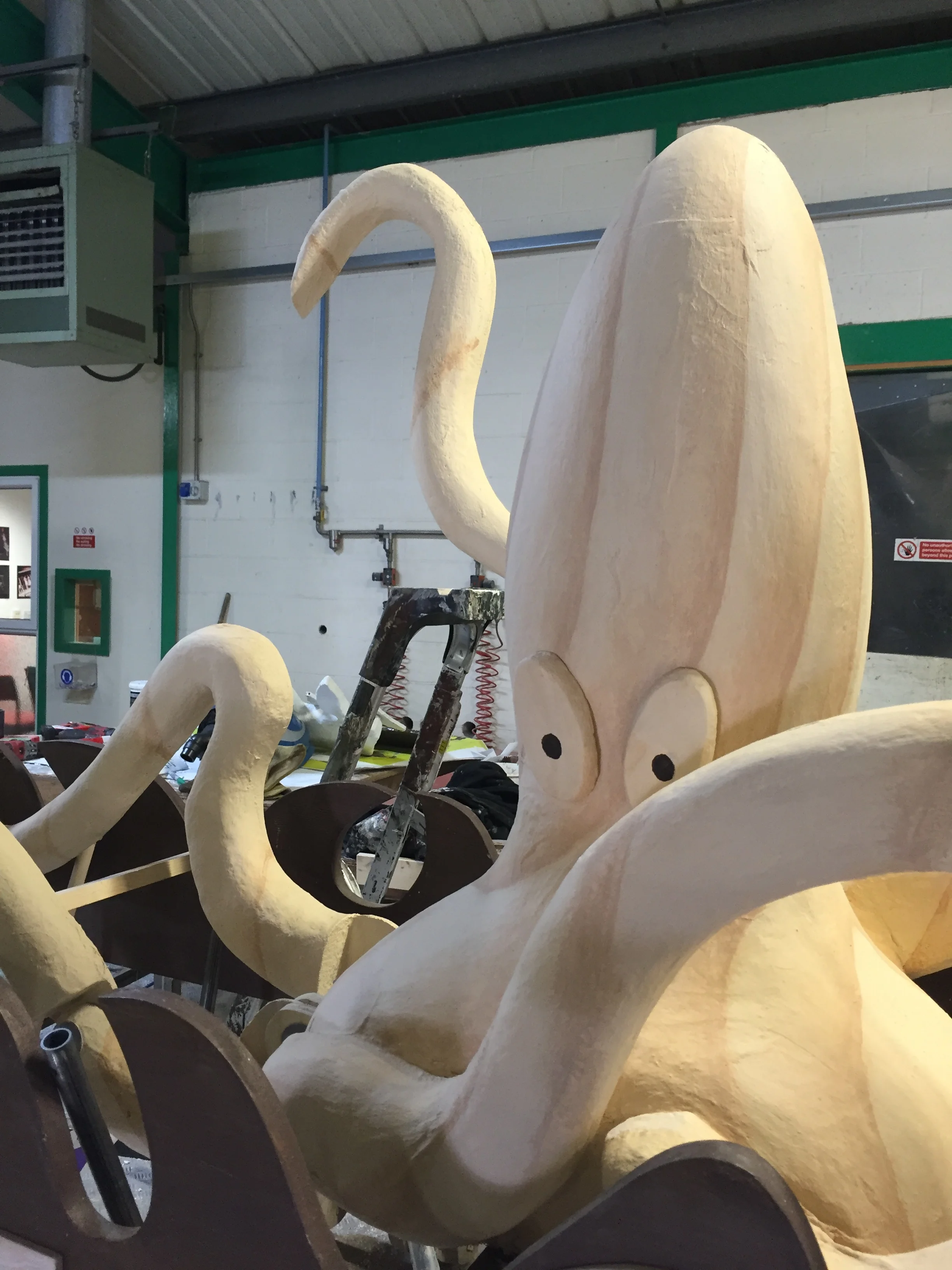 OCTOPUS AUTOMATA, 2018 — L I Z Z Y H O W E