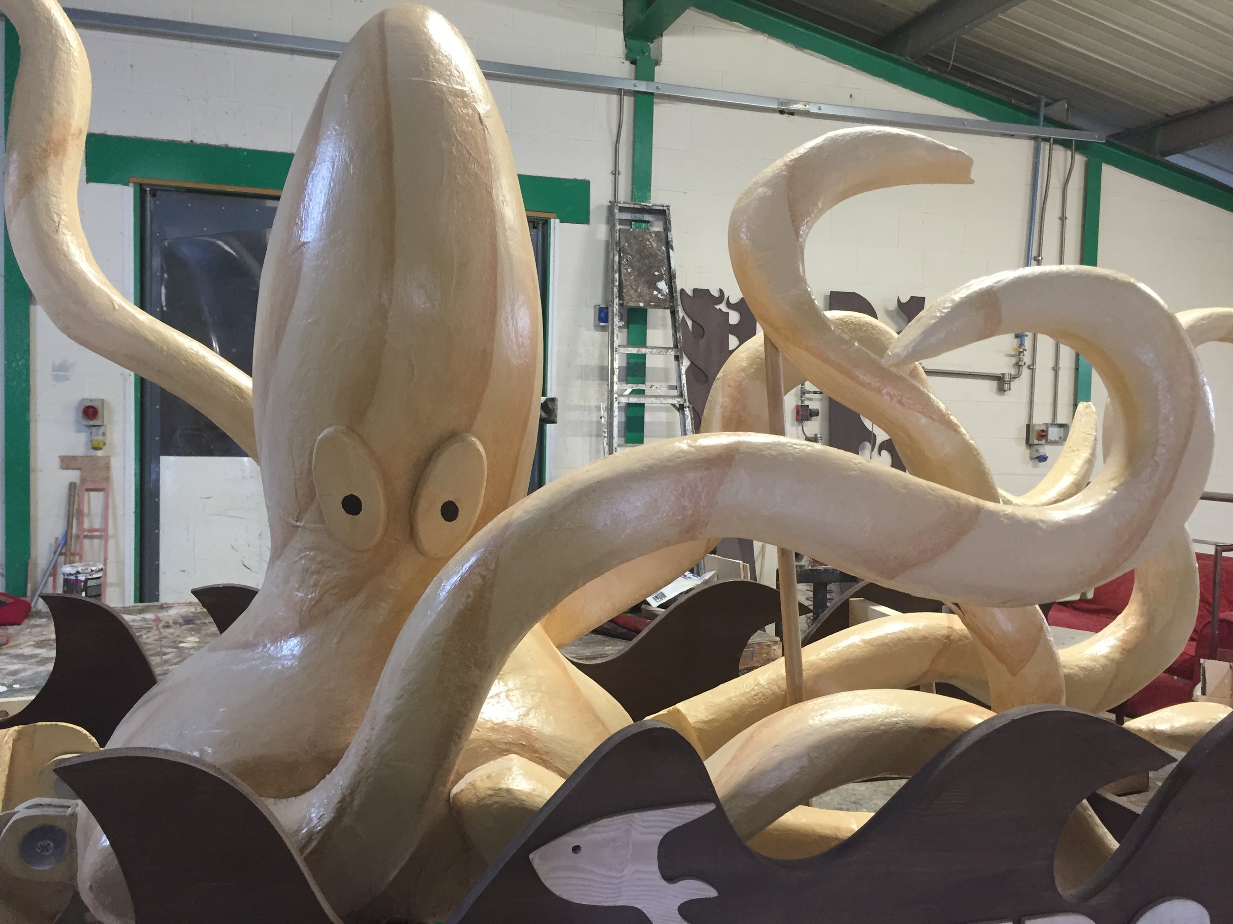 OCTOPUS AUTOMATA, 2018 — L I Z Z Y H O W E