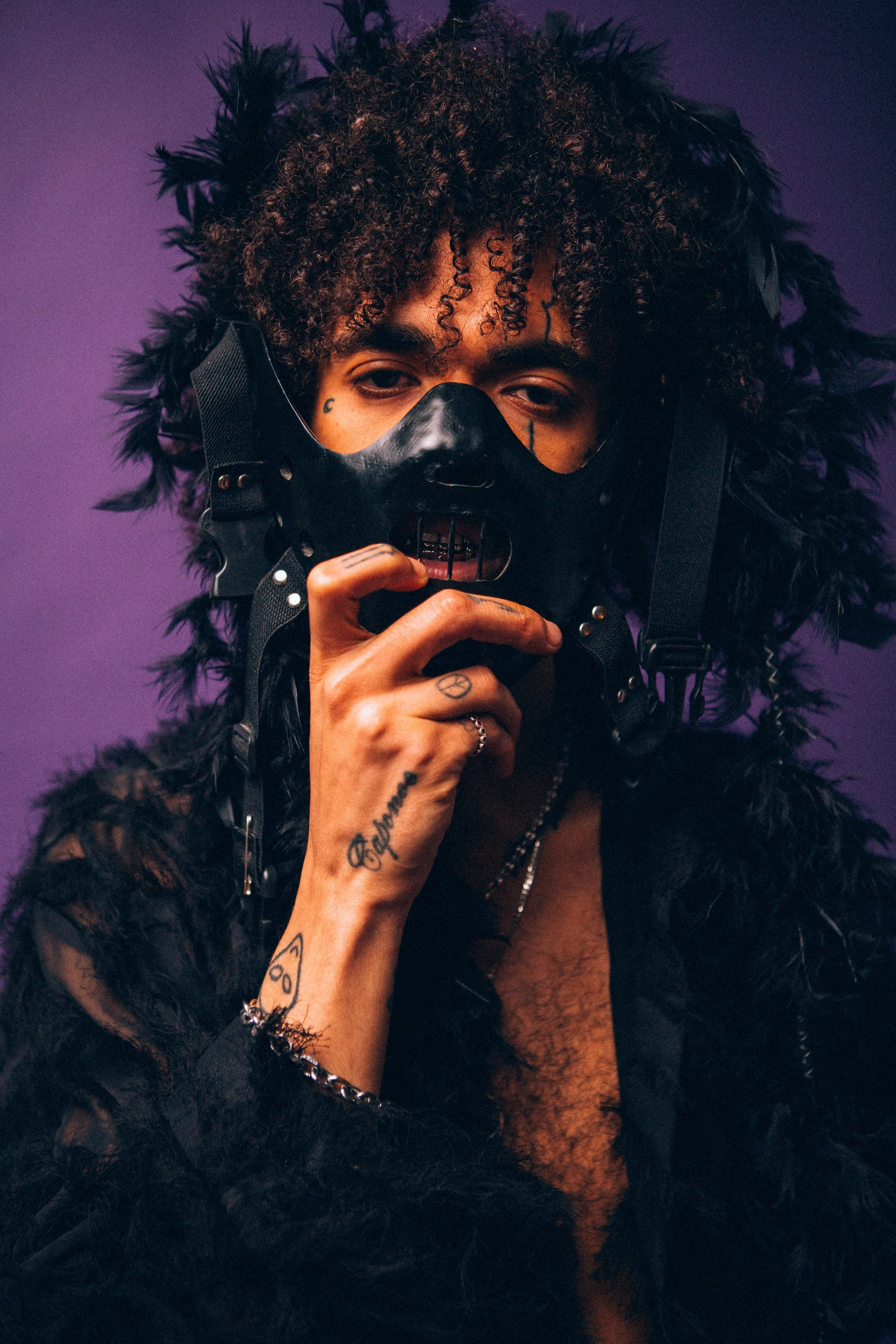 Onoe Caponoe ft: Lealani - Ice King (Official Video) — WORDPLAY