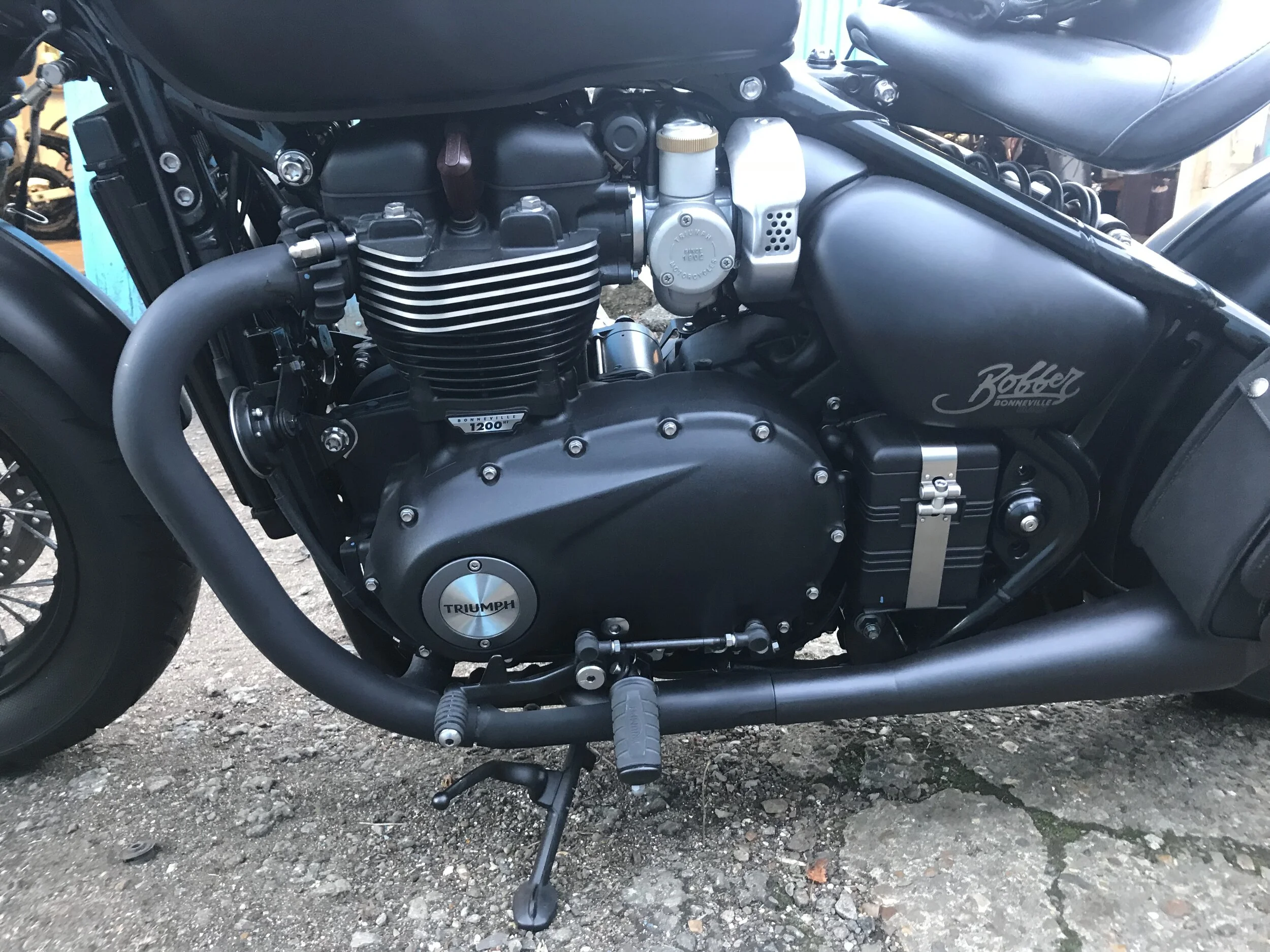 Triumph Bobber — Campbells Custom Exhausts