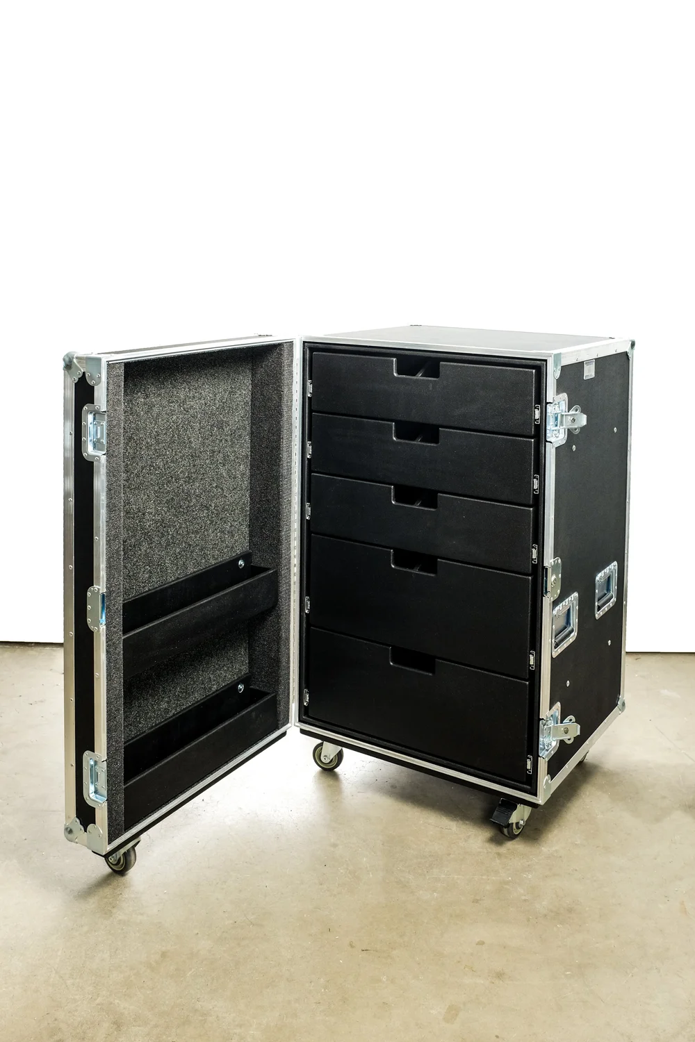 SLAMHAMMER ROADCASE CO.
