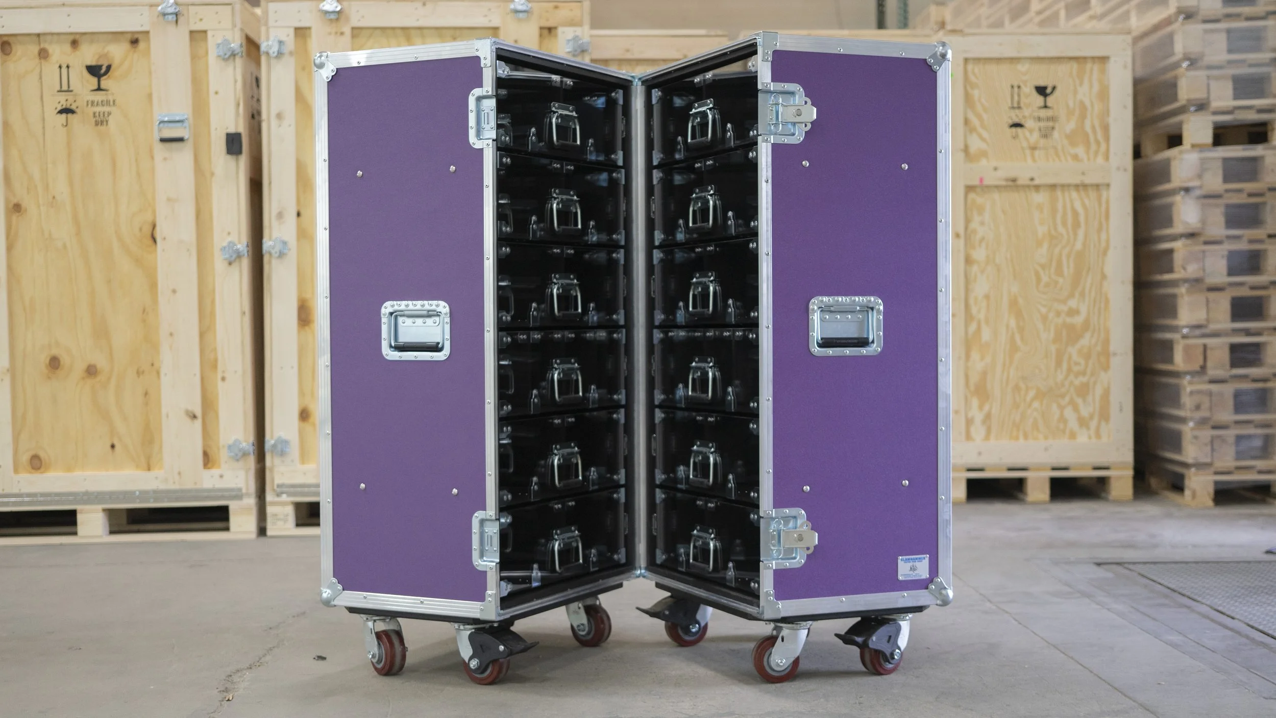 SLAMHAMMER ROADCASE CO.