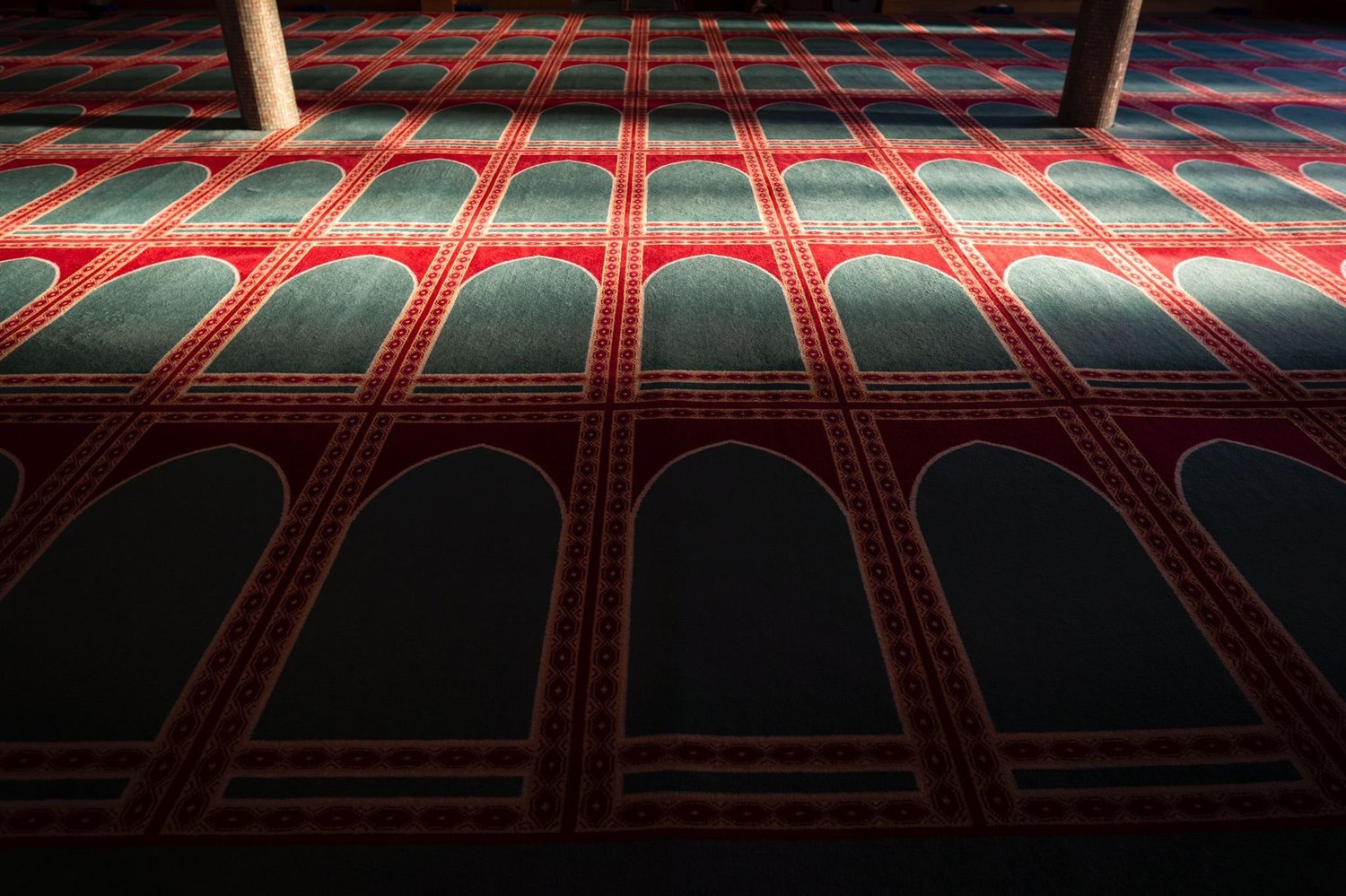 Unreflected Reflections: a short documentary on the Muslim community of ...