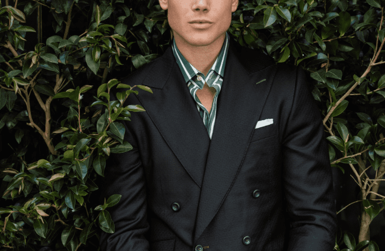 Custom-Made Men's Dress Shirts in Chicago and San Francisco