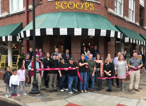 Our Story — Scoops Ice Cream