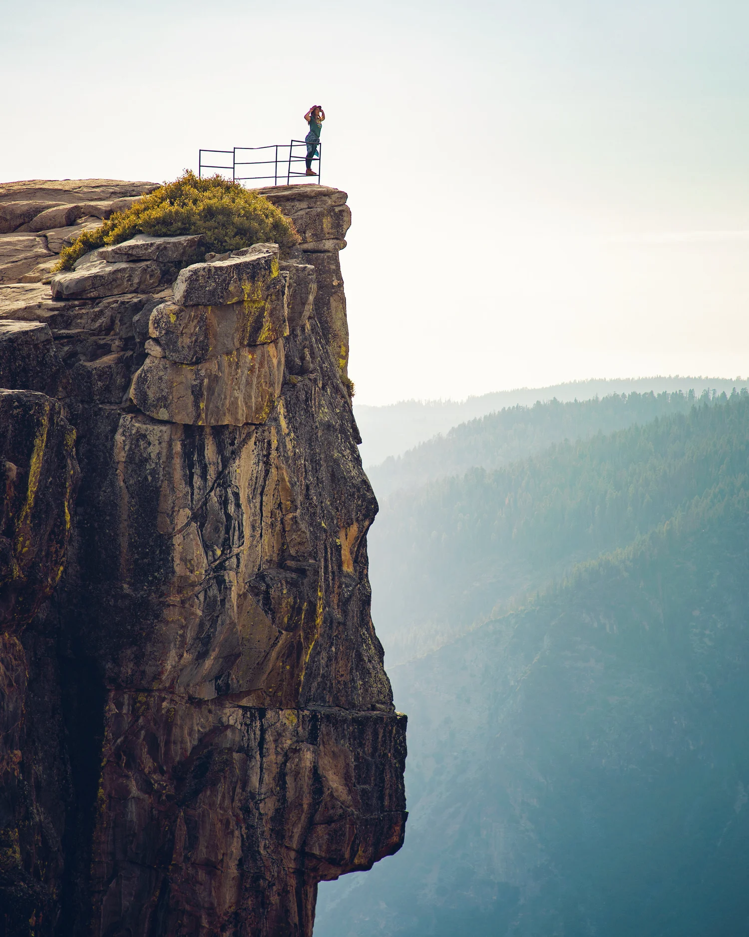 Taft Point - EPIC Clifftop Views (Yosemite National Park) — Flying Dawn ...