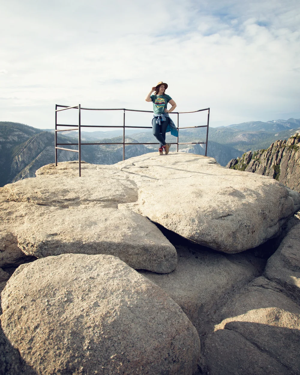 Taft Point - EPIC Clifftop Views (Yosemite National Park) — Flying Dawn ...