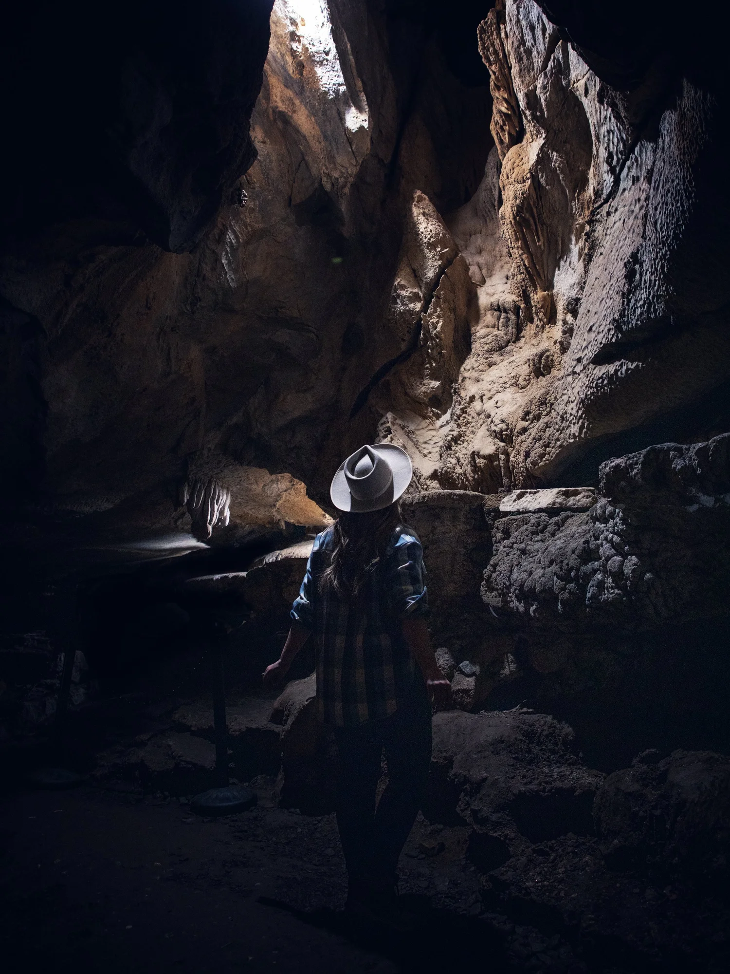 Exploring Boyden Cavern: Kings Canyon Cave Tours — Flying Dawn Marie ...