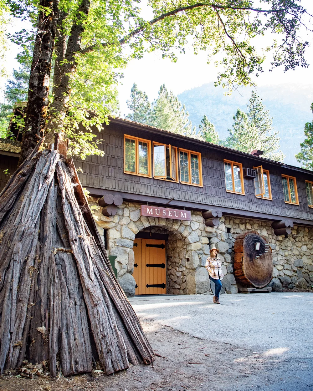 Yosemite Village - What is it? Where is it? Why to visit! — Flying Dawn ...