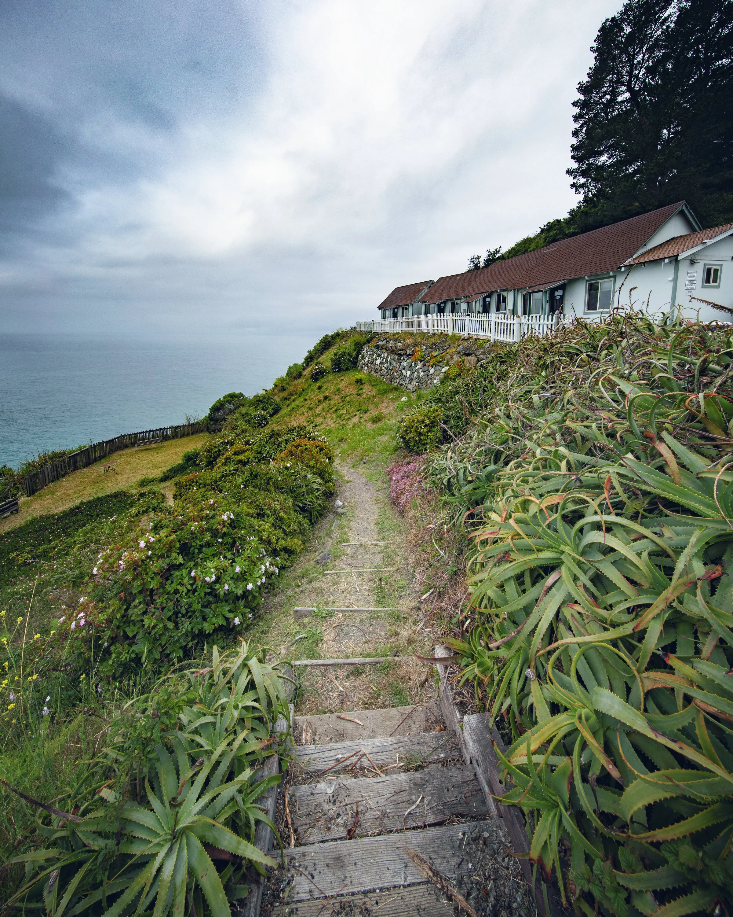 Lucia Lodge in Big Sur - Honeymoon Cottage — Flying Dawn Marie | Travel ...