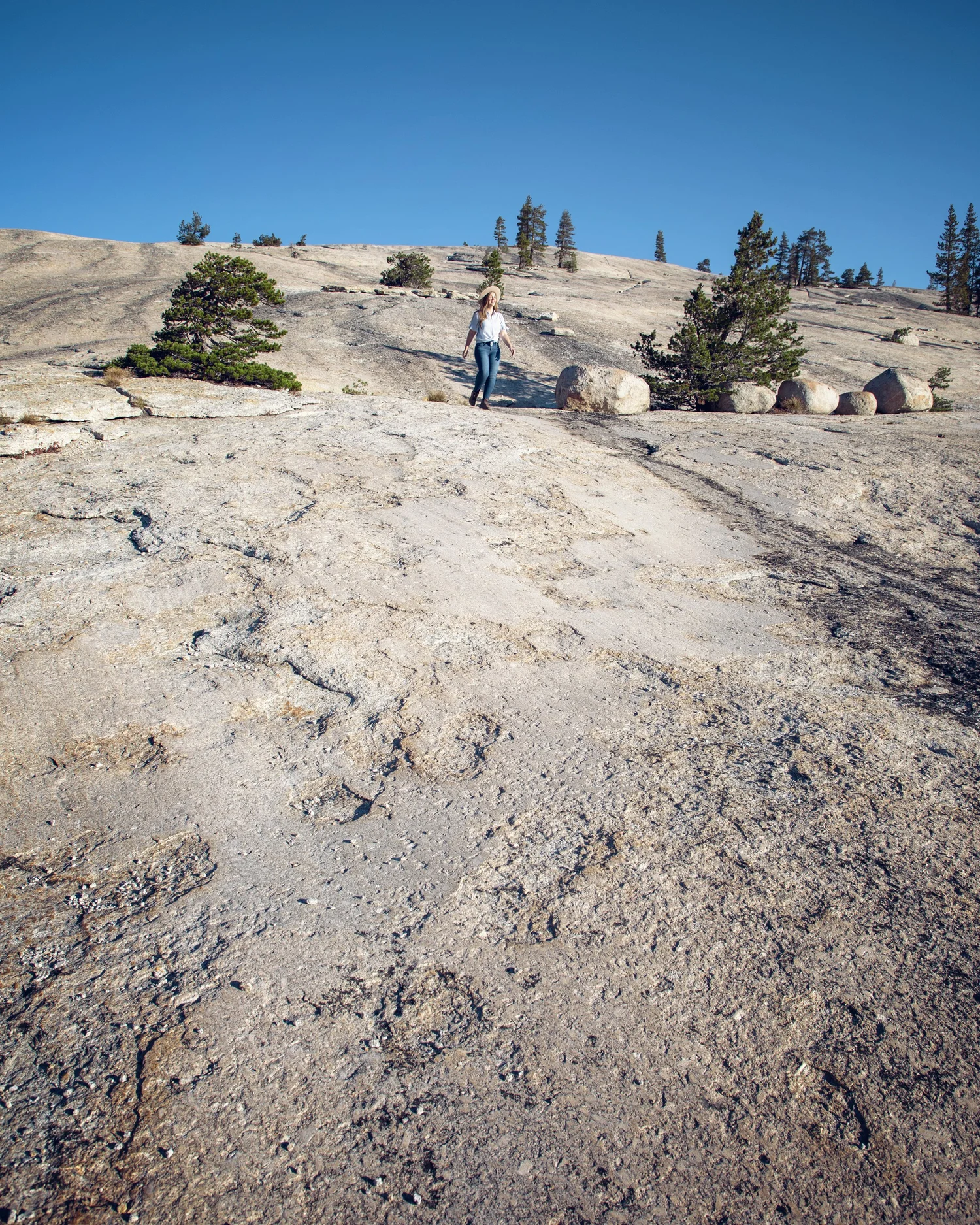 Hiking up Pothole Dome (Tioga Pass, Yosemite National Park) — Flying ...