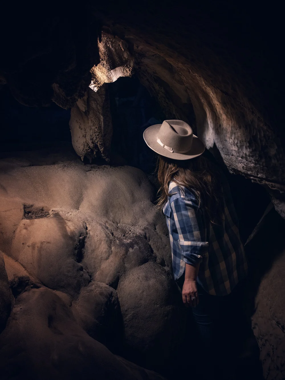Exploring Boyden Cavern: Kings Canyon Cave Tours — Flying Dawn Marie ...