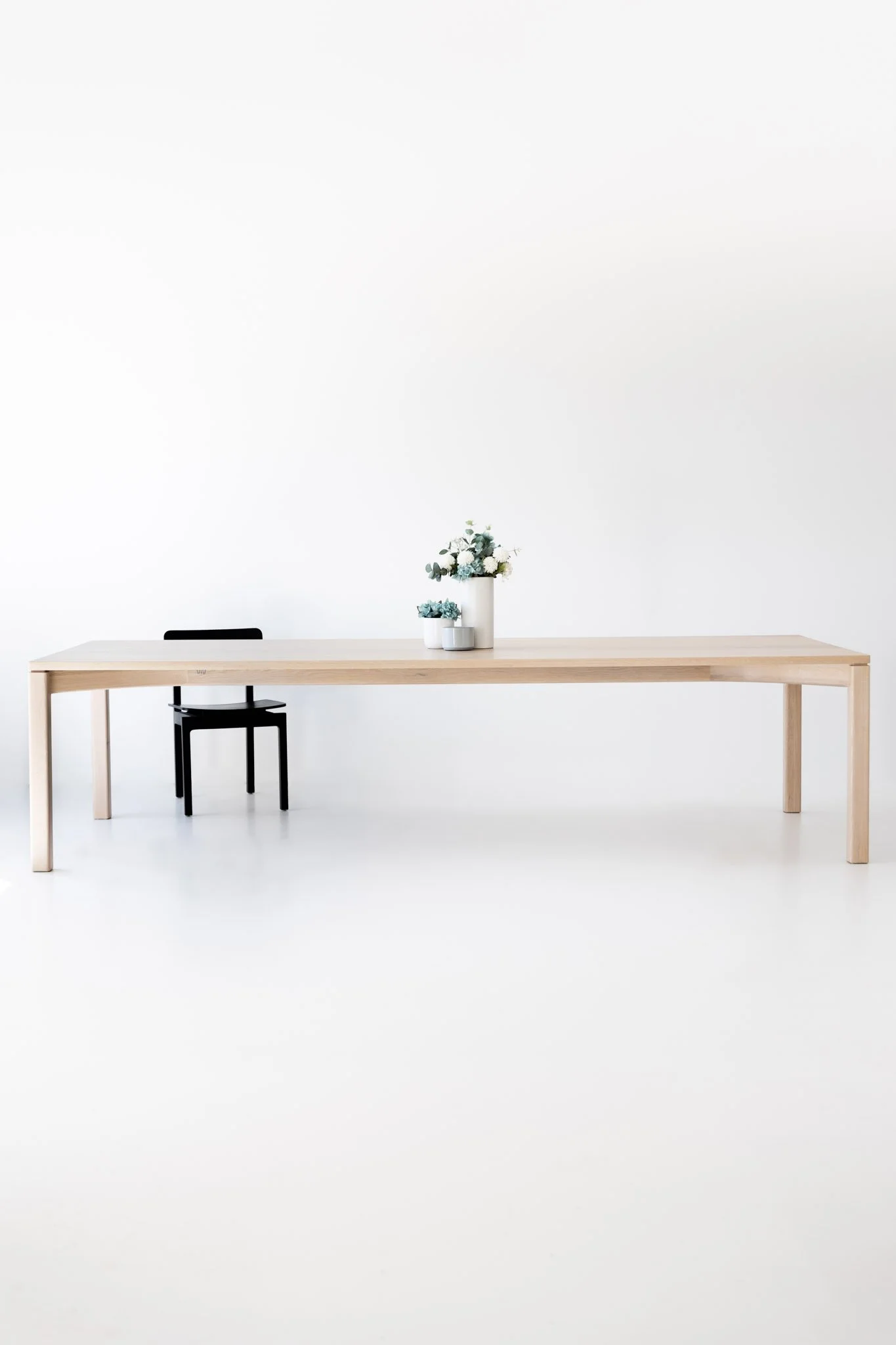 Arquer Table — Timberwolf Design