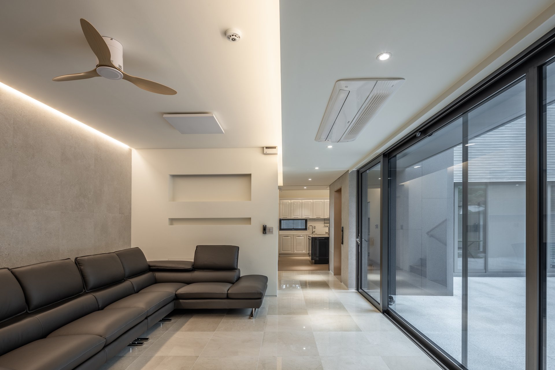 S-house (연희동) — More Less Architects